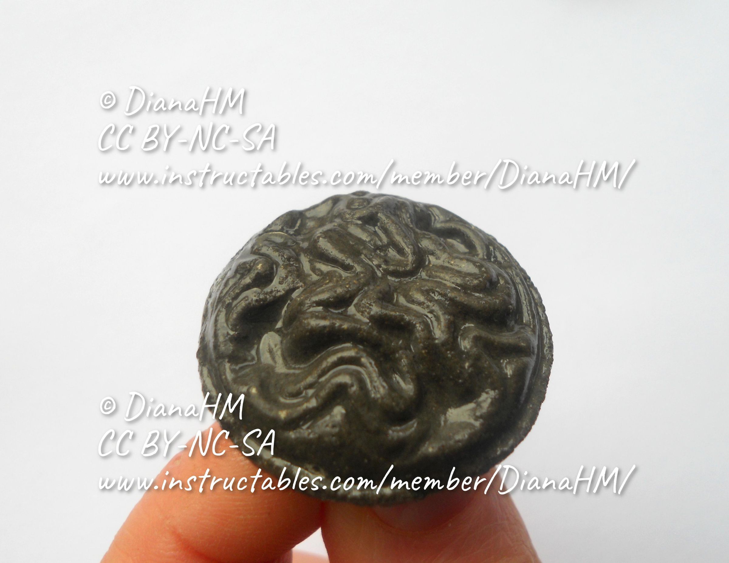 Concrete Buttons Using Foil and Glue : 12 Steps (with Pictures ...