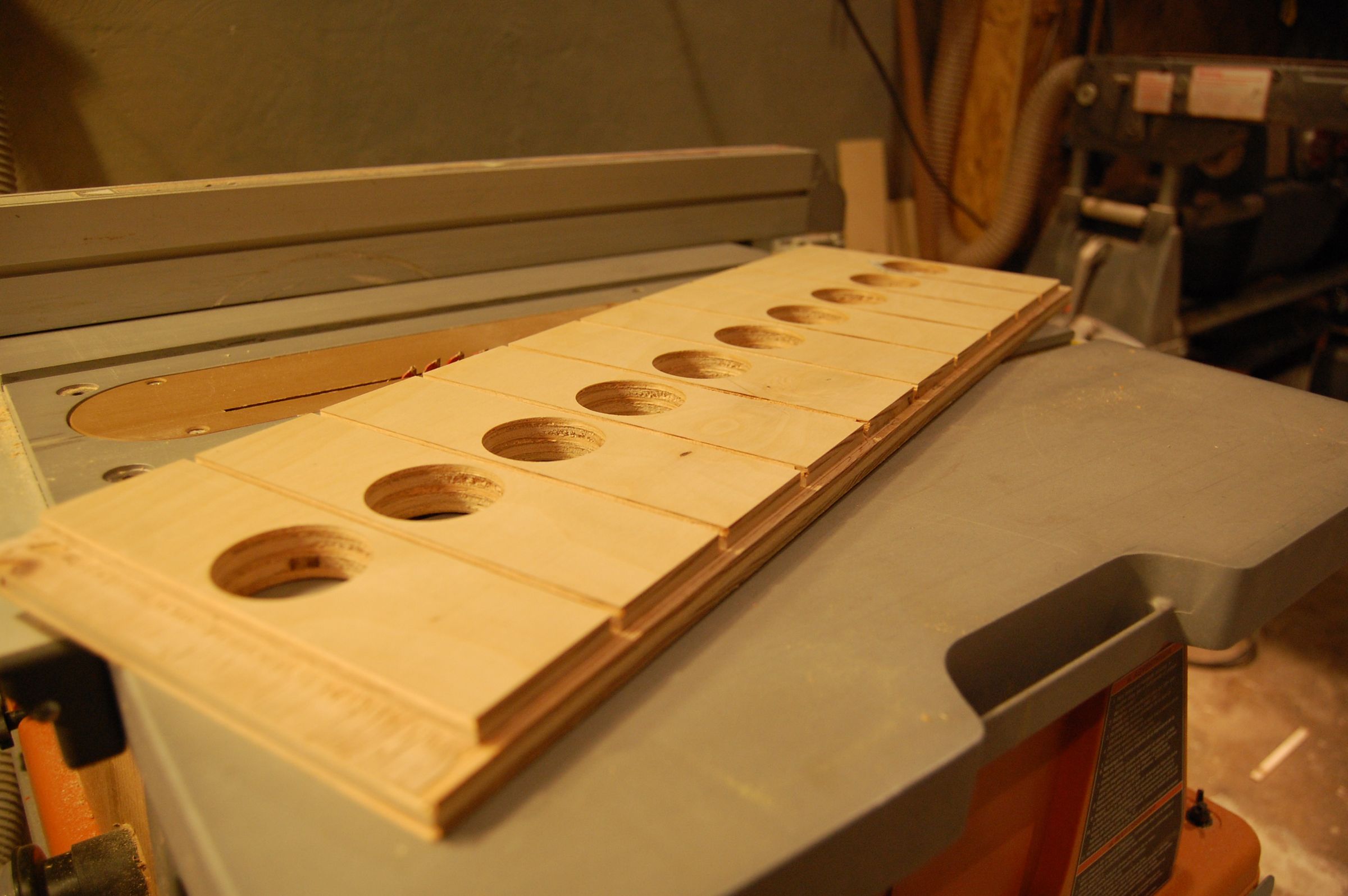 The 1lb Boxed Screw Storage Rack : 6 Steps (with Pictures) - Instructables