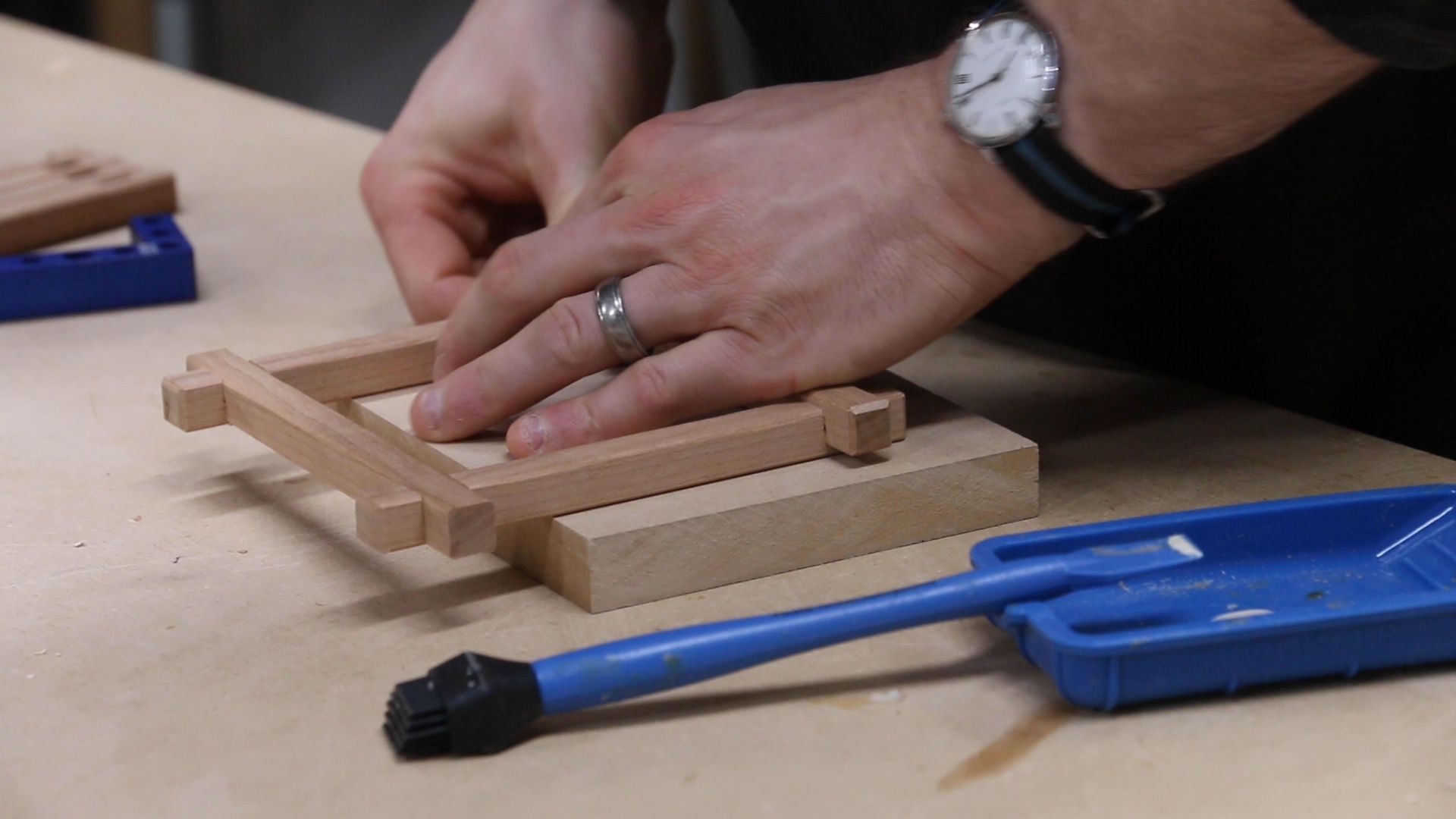 How to Make an Andon-Inspired Mini Kumiko Lantern : 11 Steps (with ...