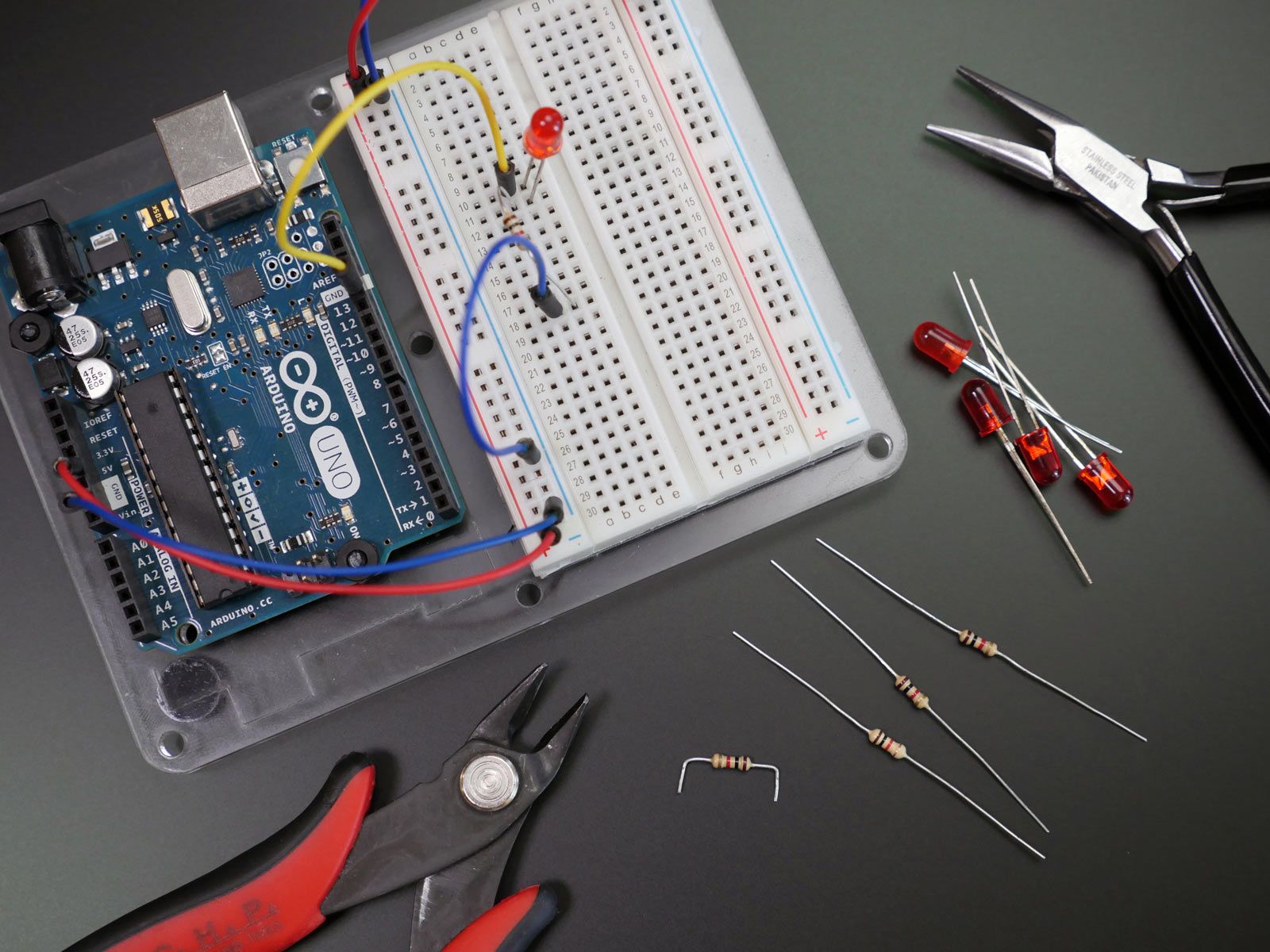 Arduino Class: Your First Experiments : 6 Steps - Instructables