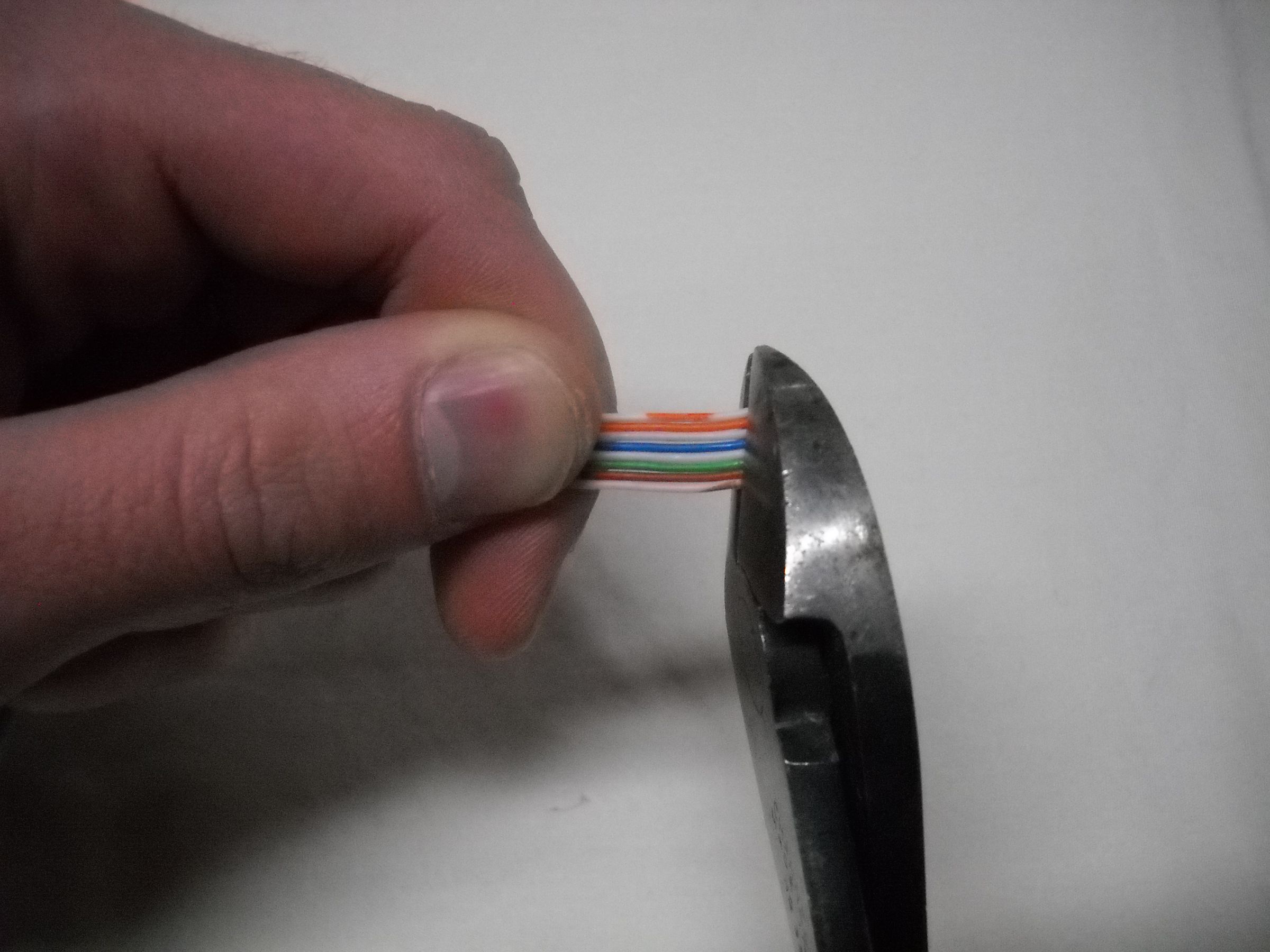 Terminating an Ethernet (CAT5e/CAT6) Cable : 6 Steps - Instructables