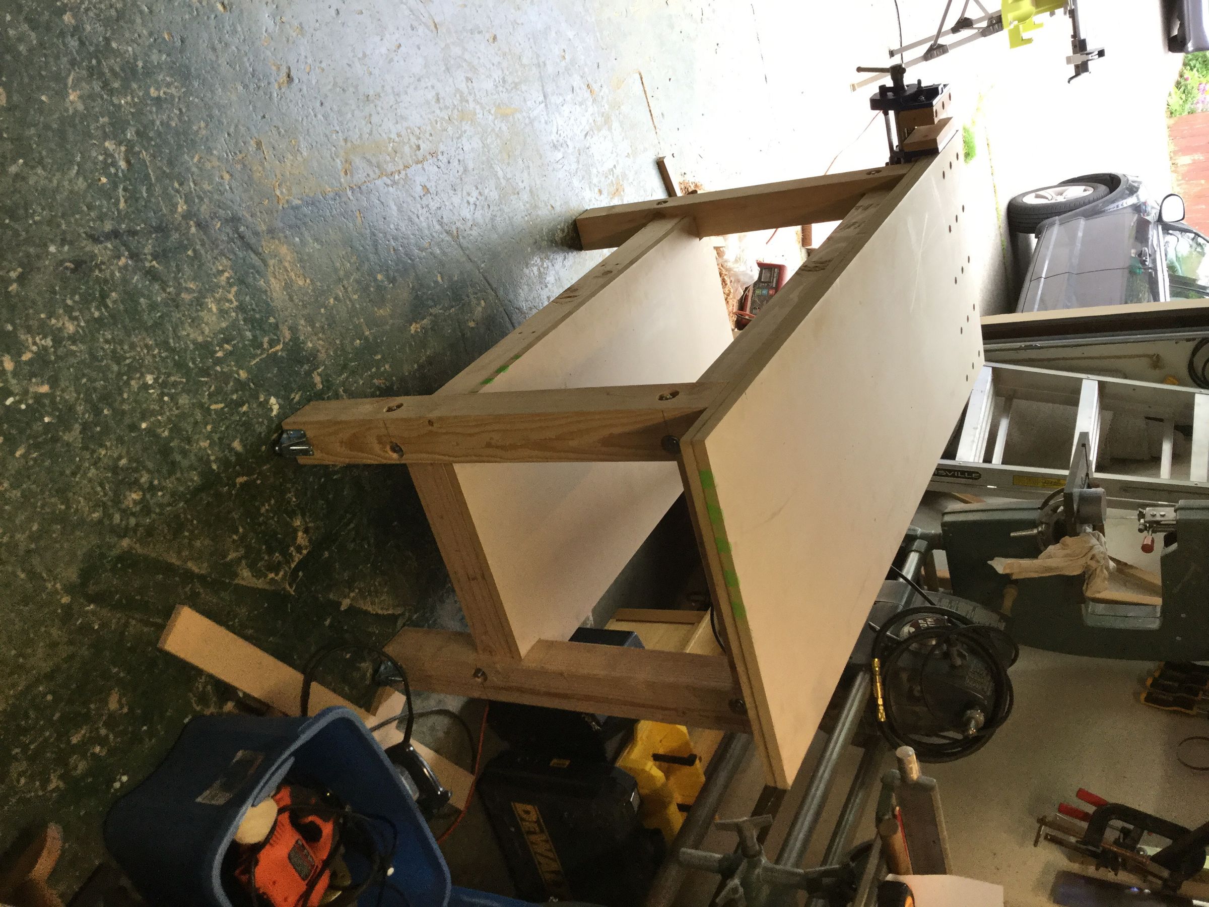 Sturdy Workbench : 12 Steps (with Pictures) - Instructables