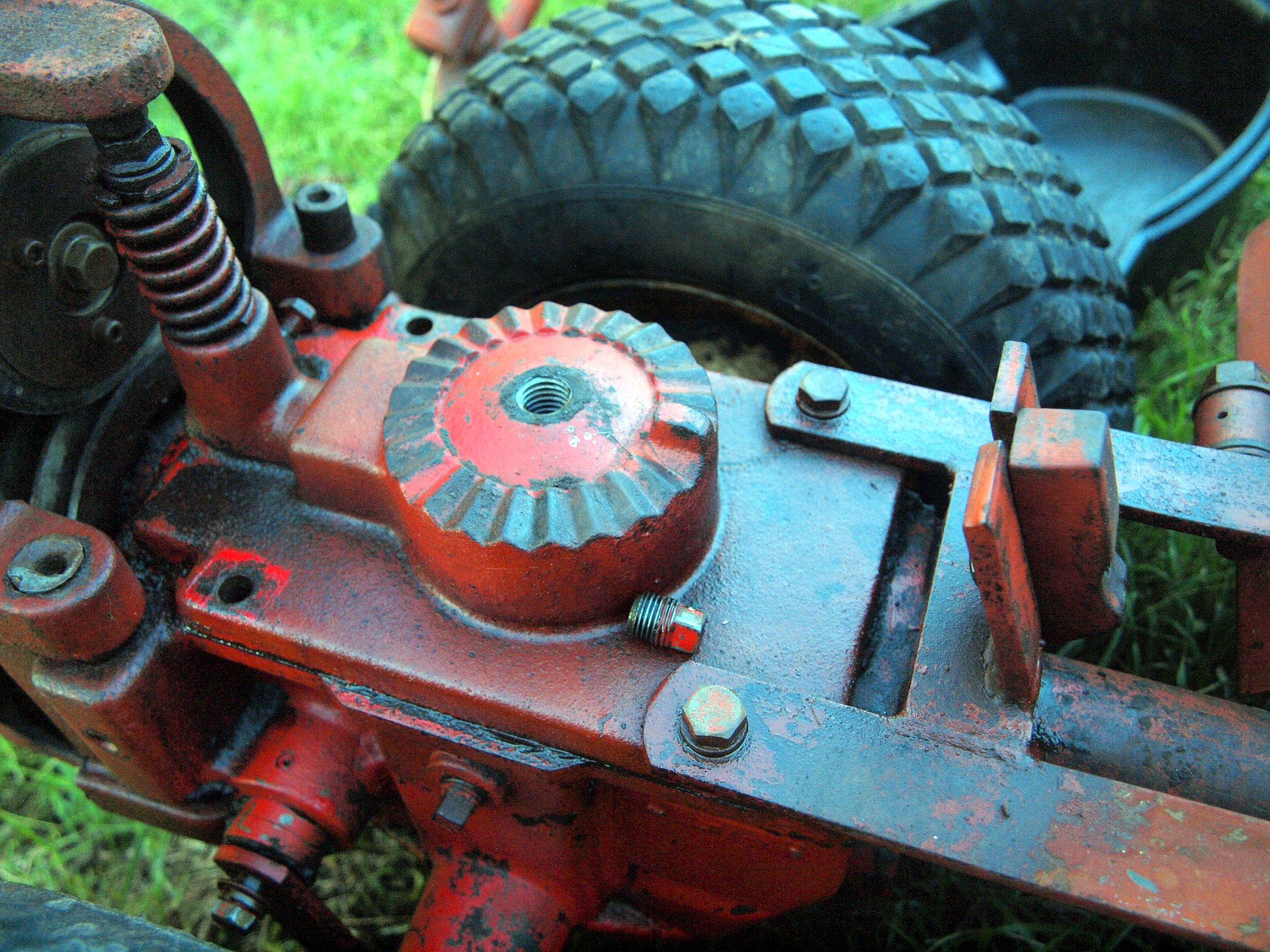 How to Resurrect and Fix a Long Abandoned Rototiller. : 7 Steps (with ...