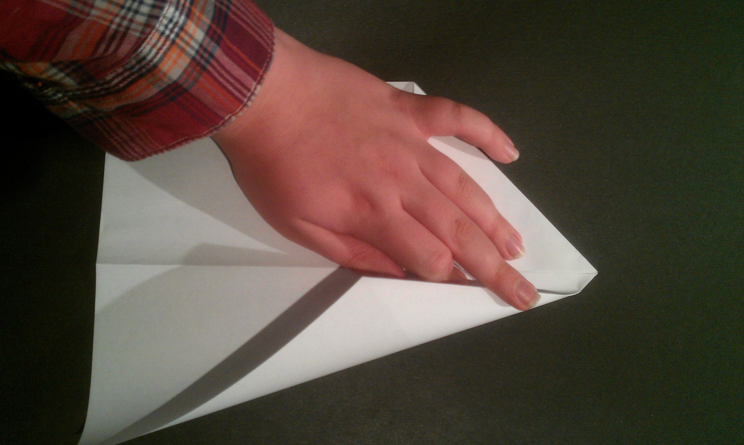 Long Flying Paper Airplane : 8 Steps - Instructables