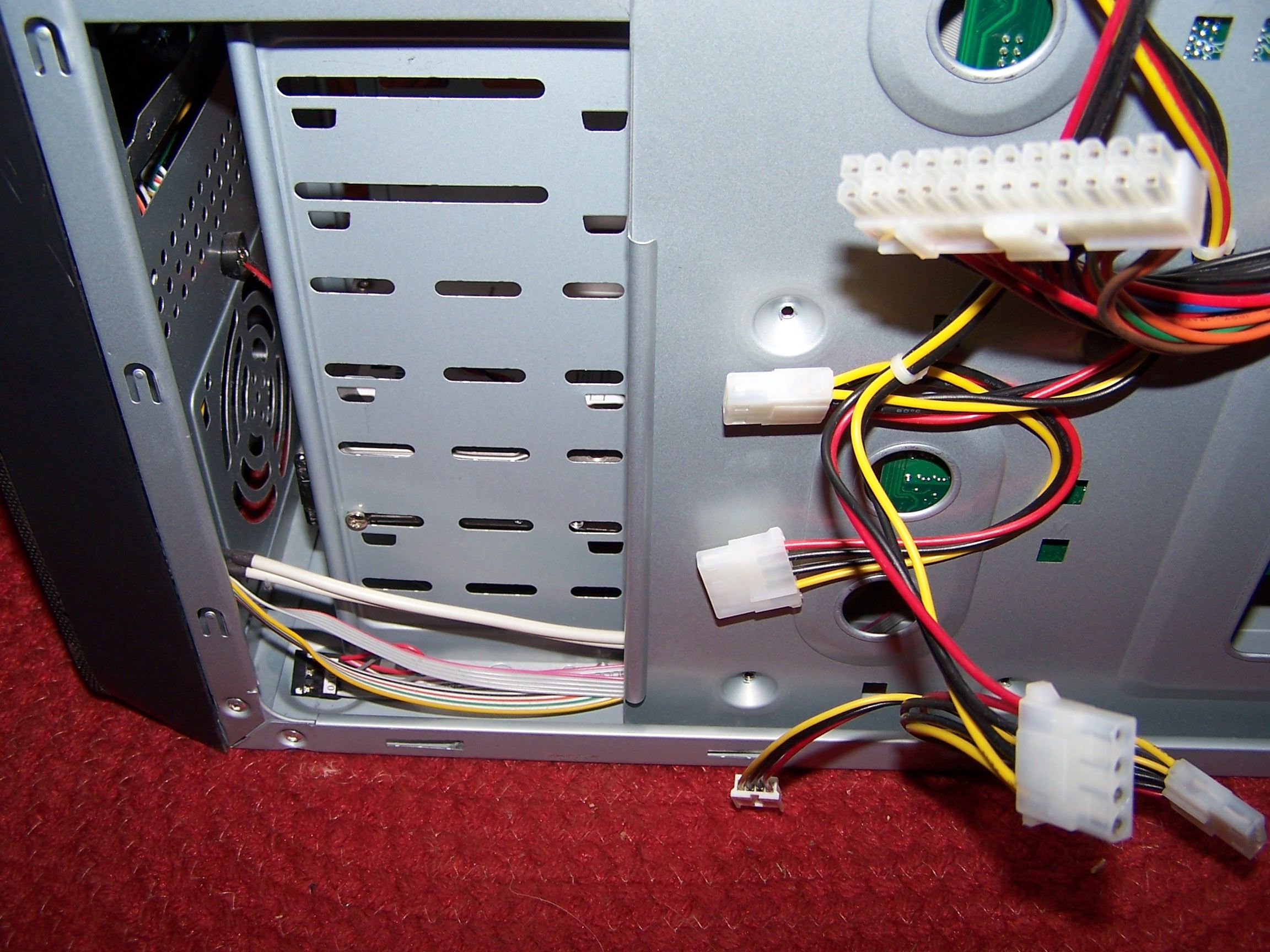 How to Build a Custom PC: the Complete N0ob's Guide to Building a ...