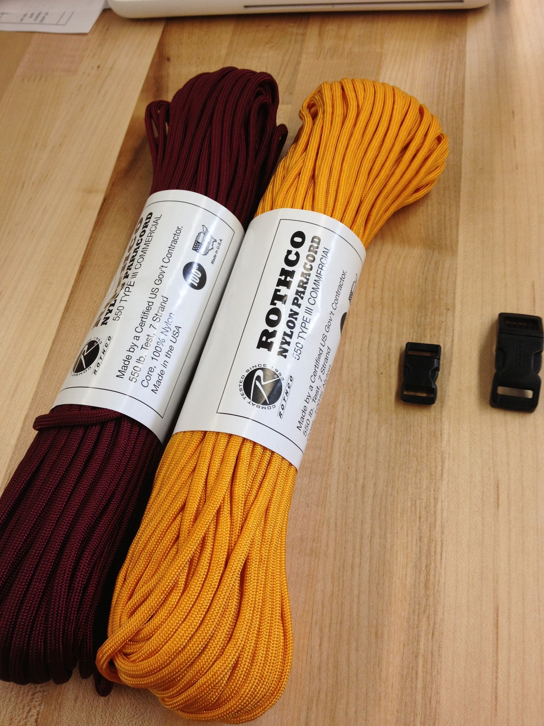 Paracord Bracelet : 12 Steps - Instructables