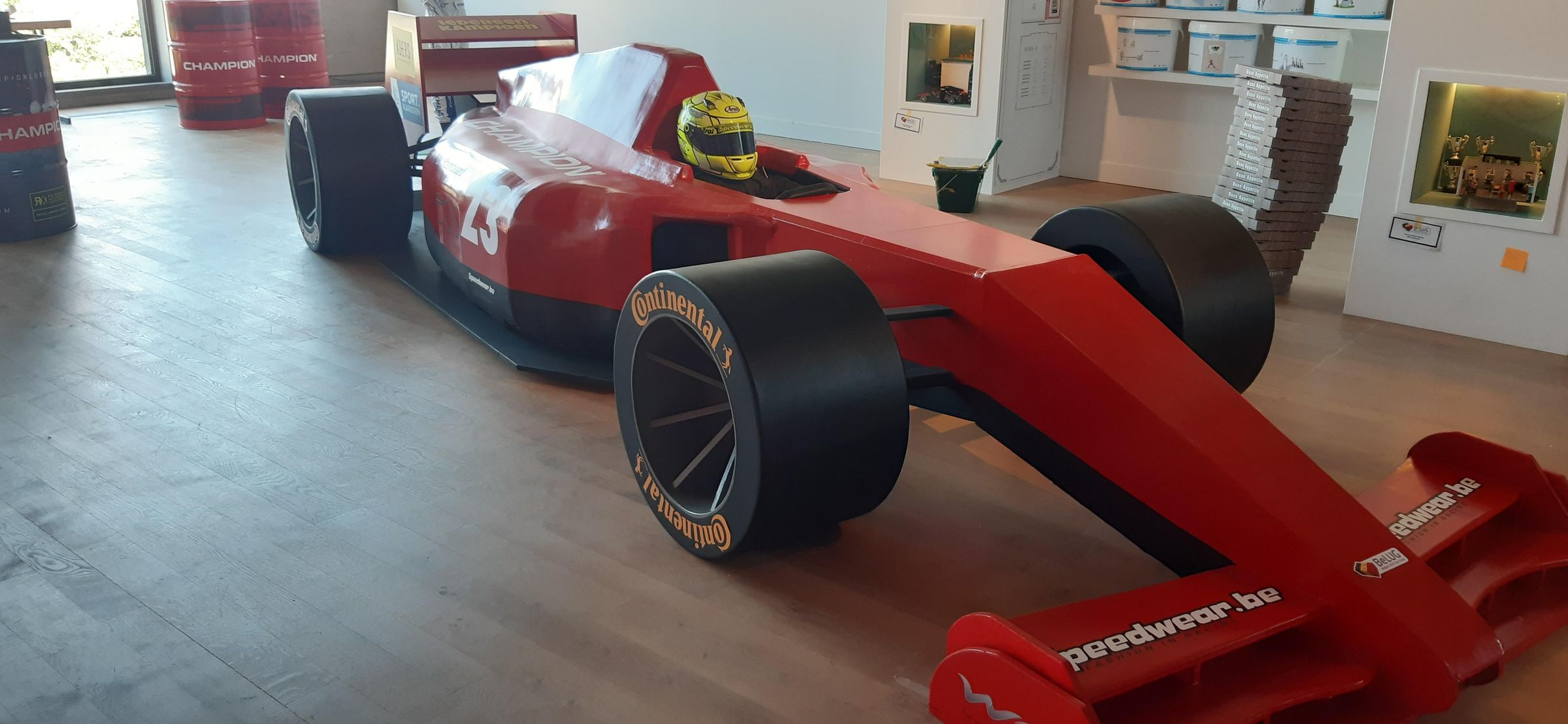 Full-size F1 Replica Car : 19 Steps (with Pictures) - Instructables