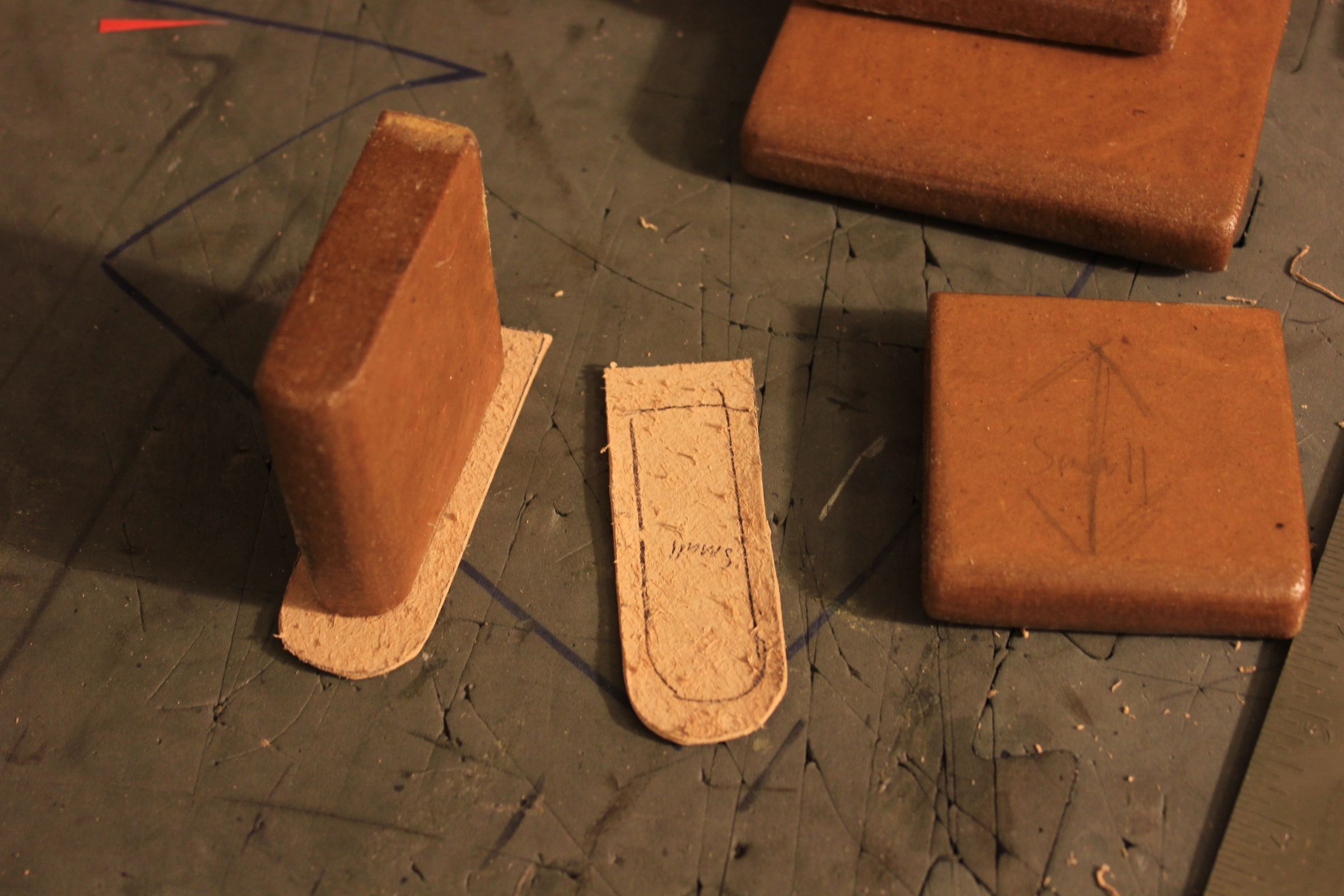 Leather Pouch Tutorial & Intro to Basic Leather Working : 11 Steps ...