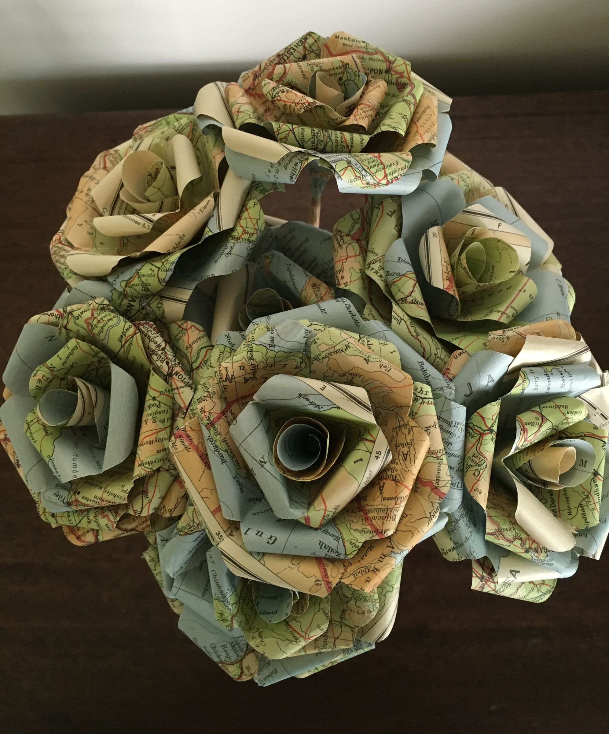 Book Page Roses : 5 Steps (with Pictures) - Instructables