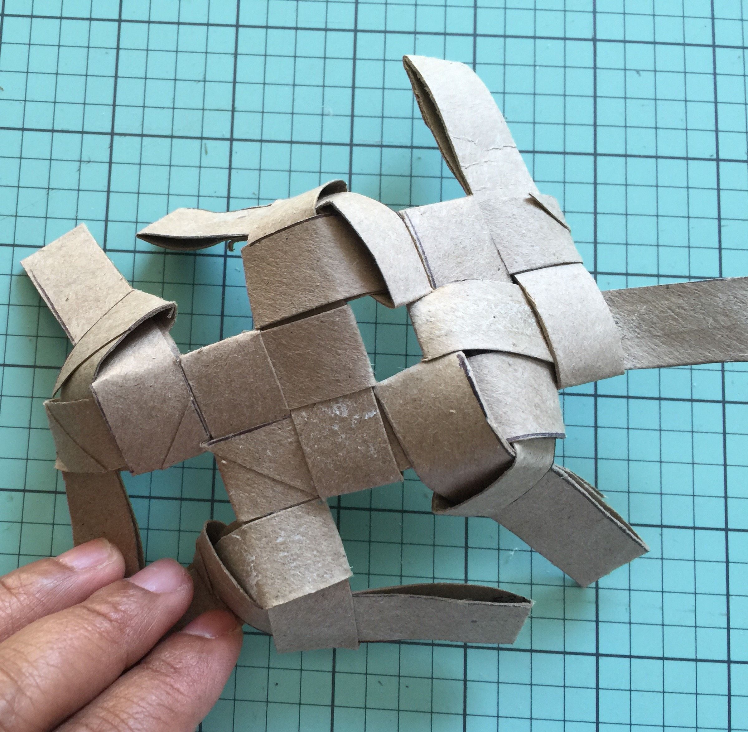 How to Weave Toilet Paper Rolls : 5 Steps (with Pictures) - Instructables