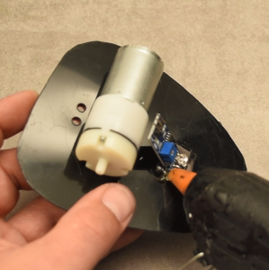 DIY Automatic Hand Sanitizer Dispenser : 14 Steps (with Pictures ...