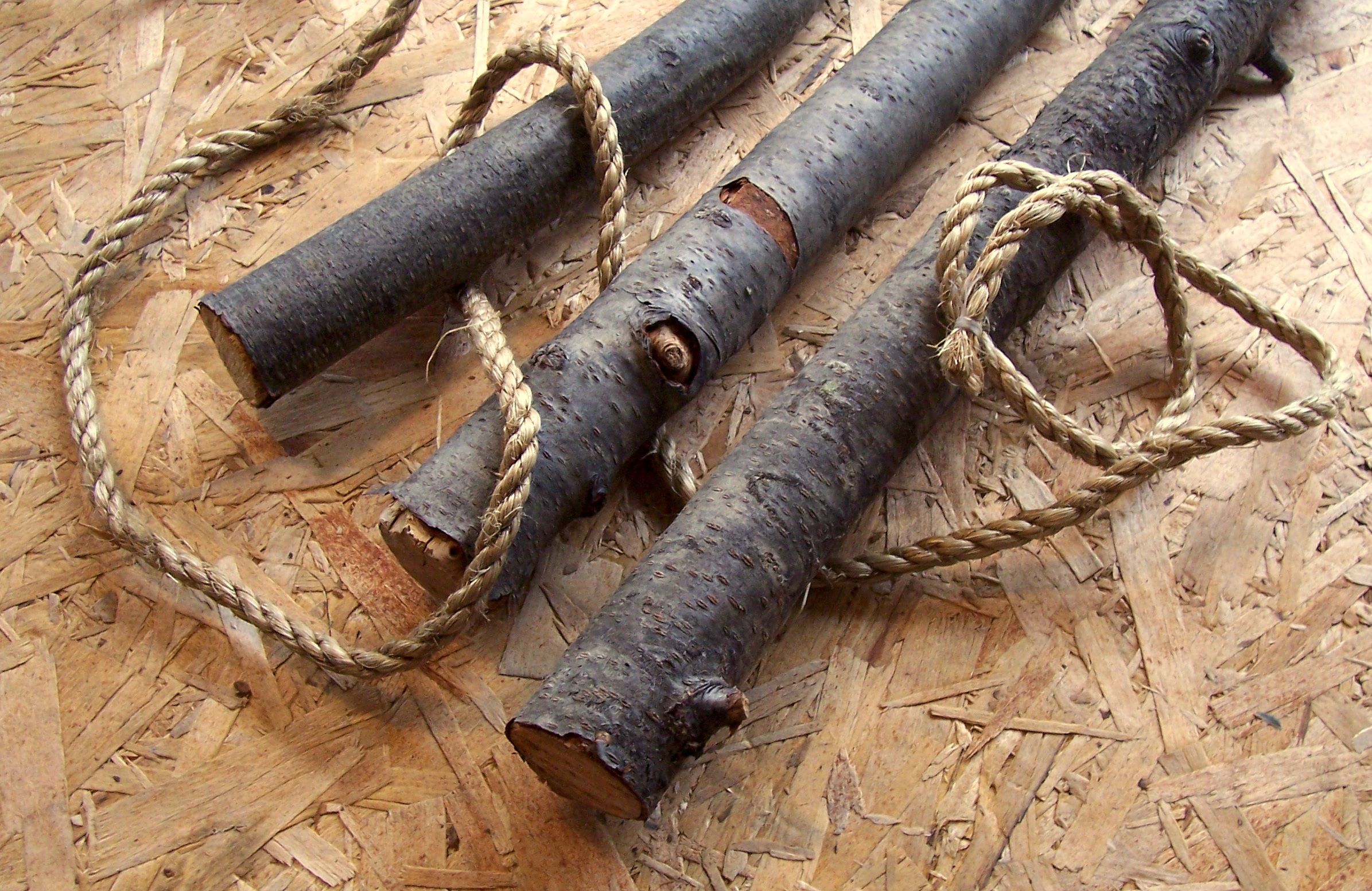 Rustic Hammock-Style Wilderness Chair : 15 Steps (with Pictures ...