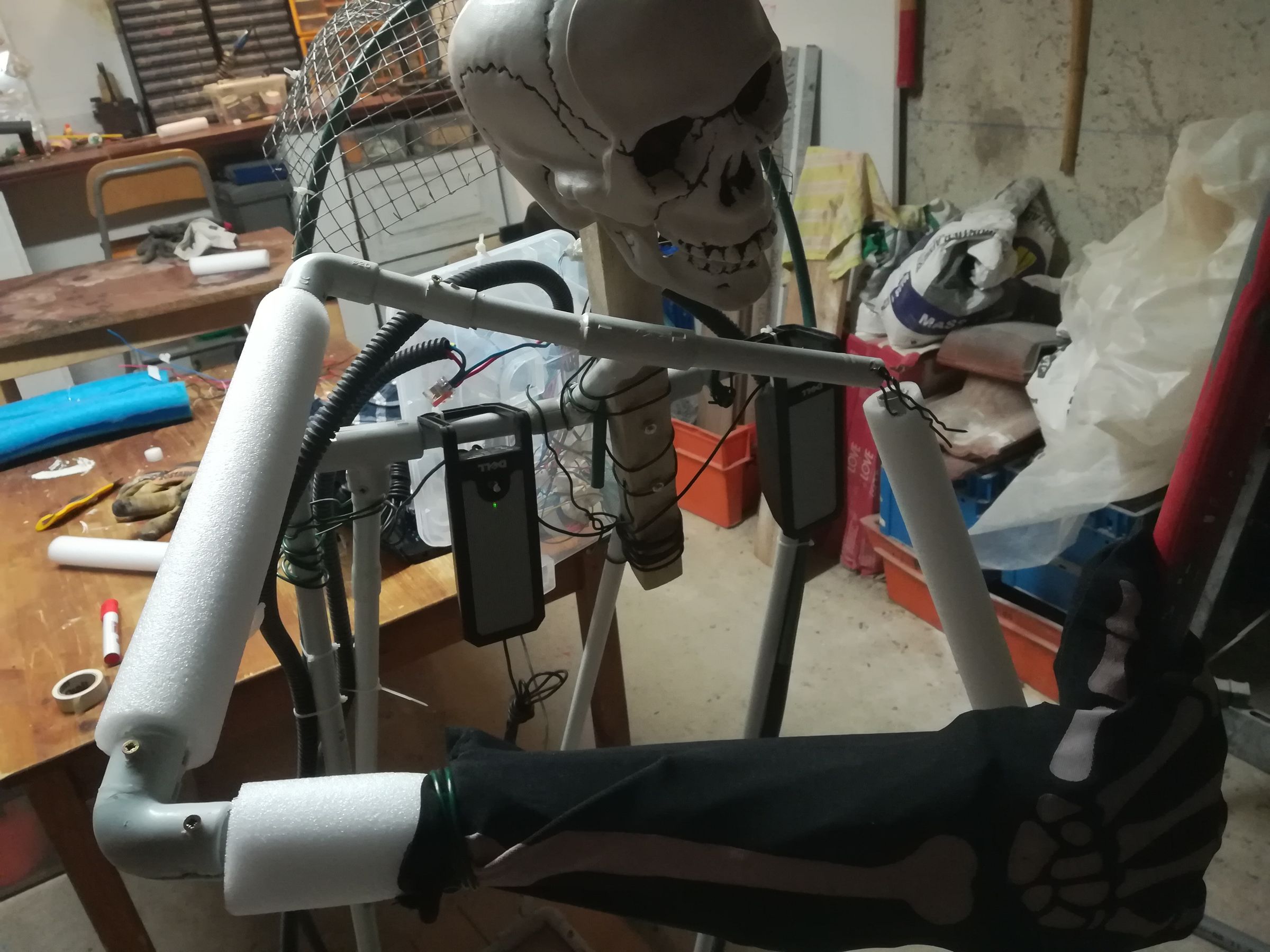 Witch Skeleton (Arduino) : 6 Steps (with Pictures) - Instructables