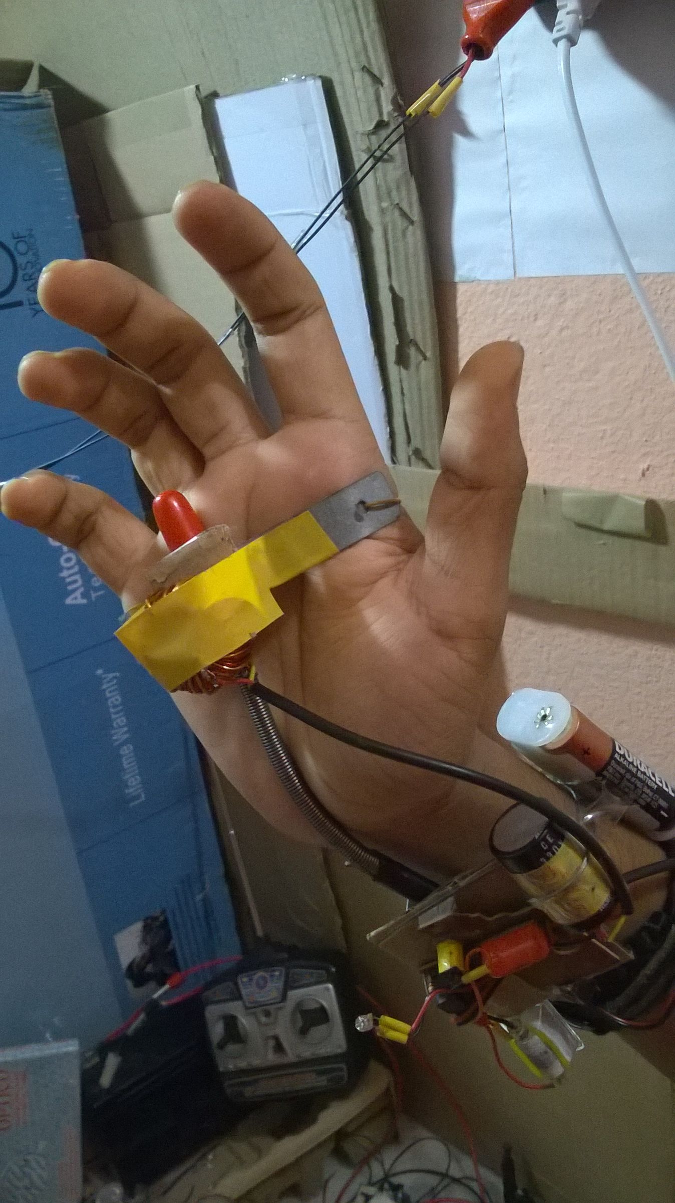 Handheld EMP Device : 8 Steps - Instructables