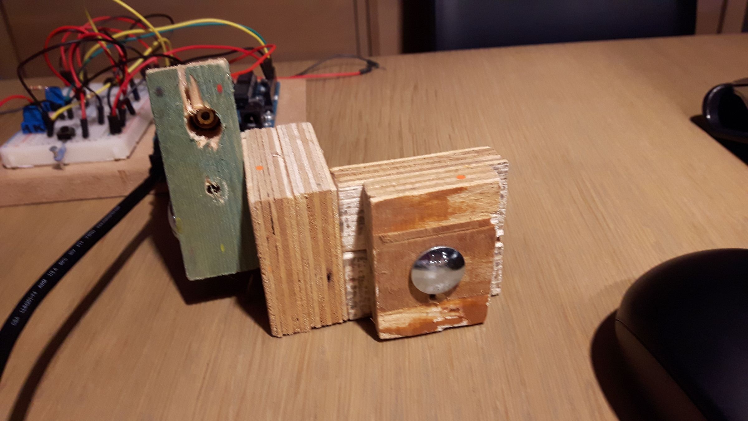 High Speed Photography Flash Trigger by Sound or Laser Barrier (Arduino ...