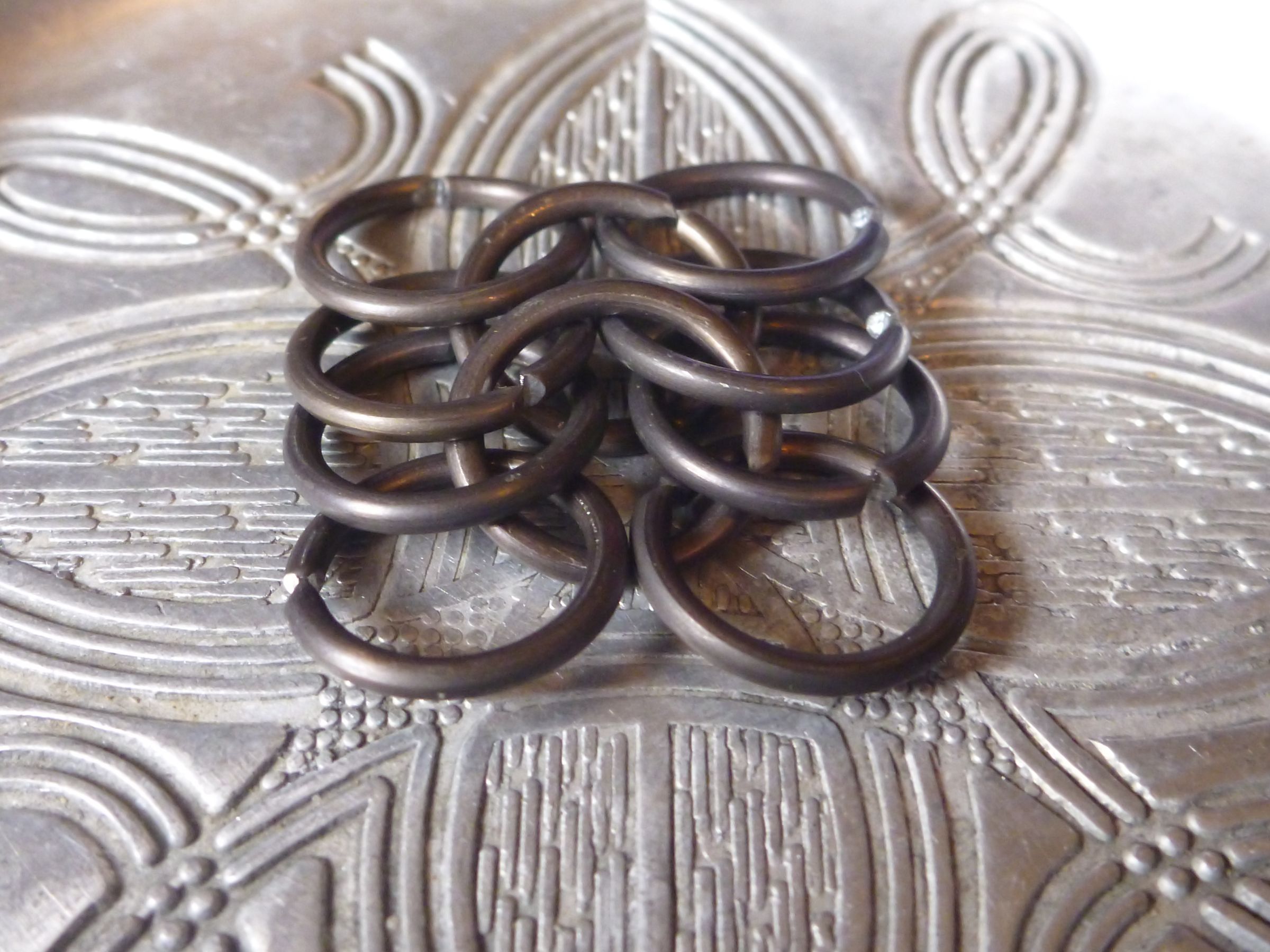 EUROPEAN 6-IN-1 CHAIN MAIL BEGINNER'S GUIDE : 8 Steps (with Pictures ...