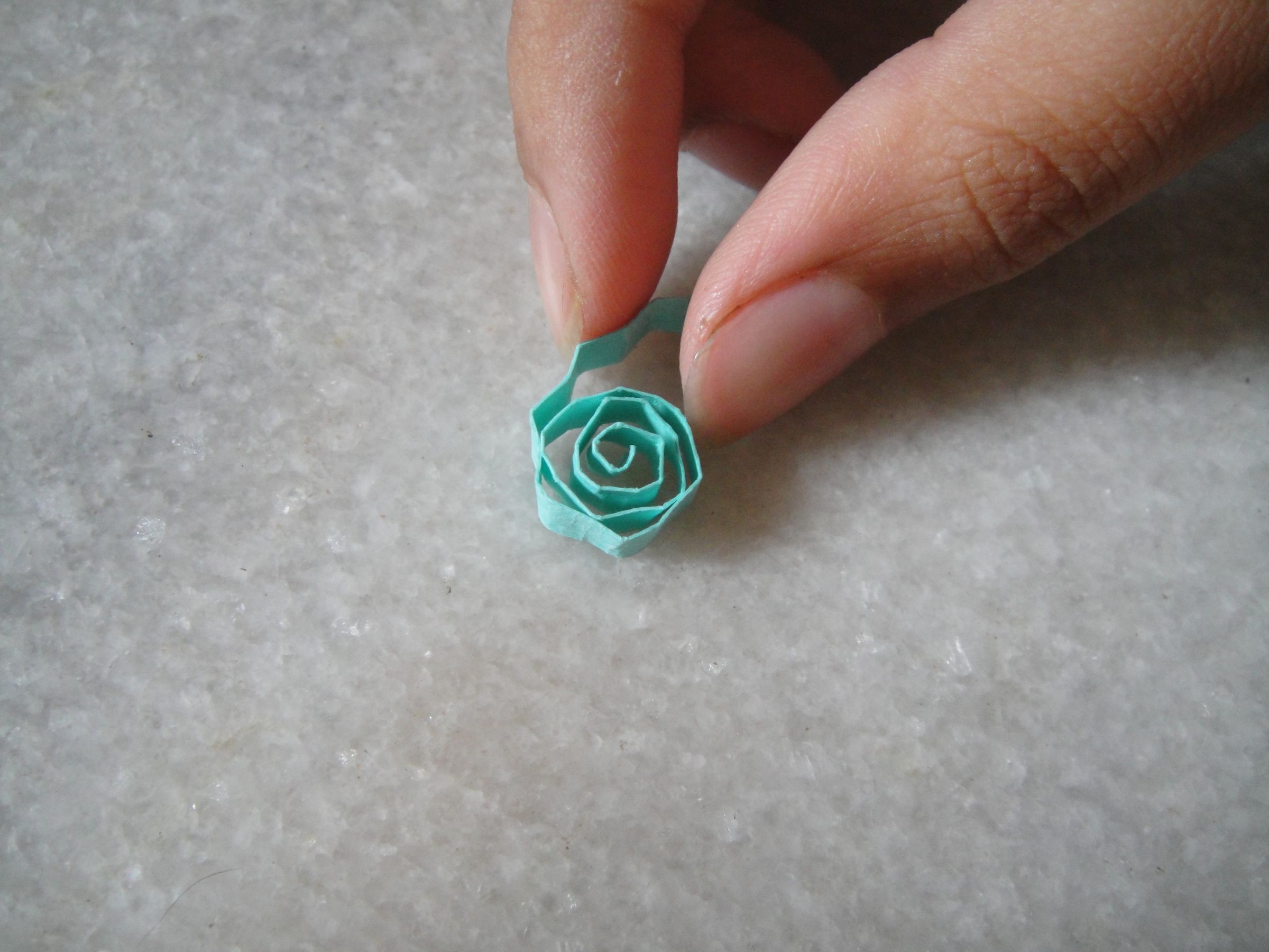 Quilled Paper Pond : 6 Steps (with Pictures) - Instructables