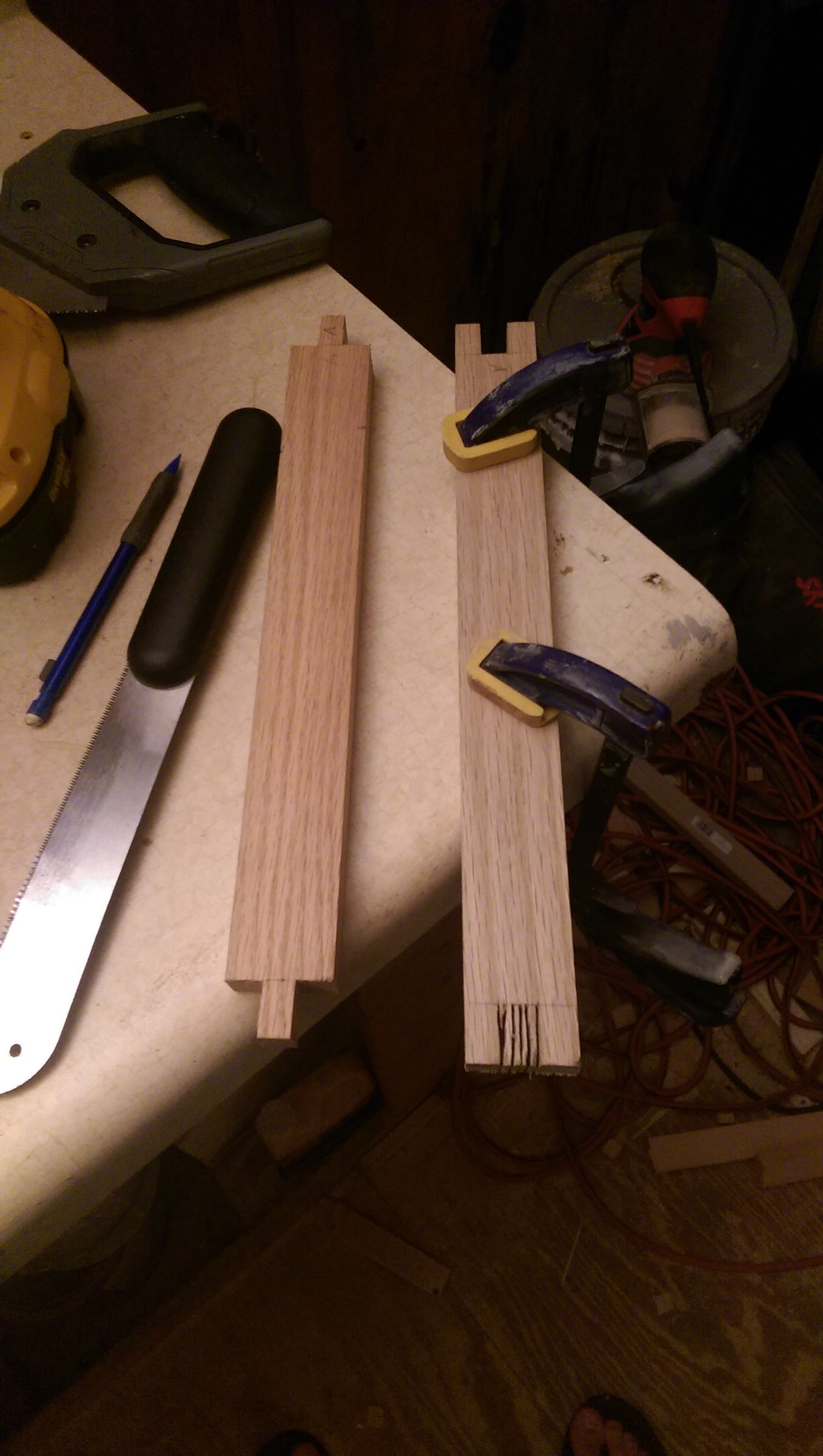 Floating End-Table : 6 Steps (with Pictures) - Instructables