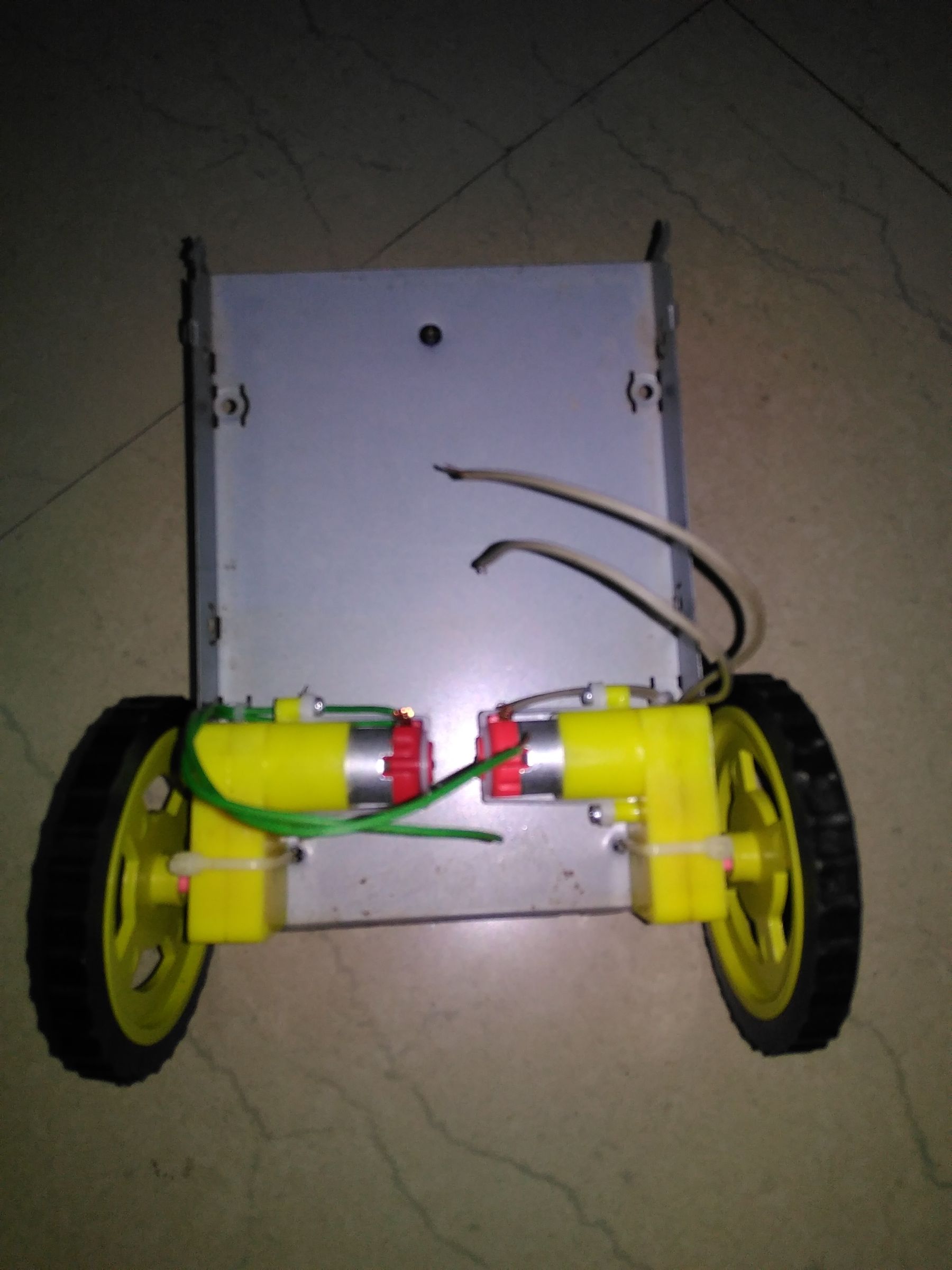 Obstacle Avoiding Arduino Car : 3 Steps (with Pictures) - Instructables