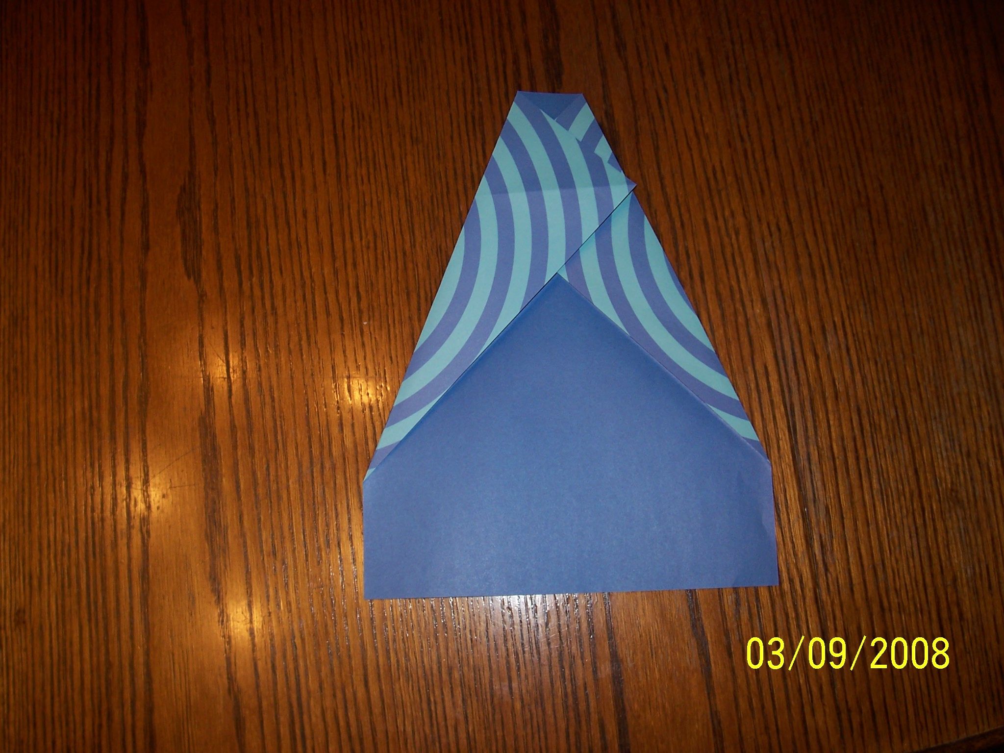 The Worlds Best Paper Airplane. the World Length Record Is 102 Feet ...