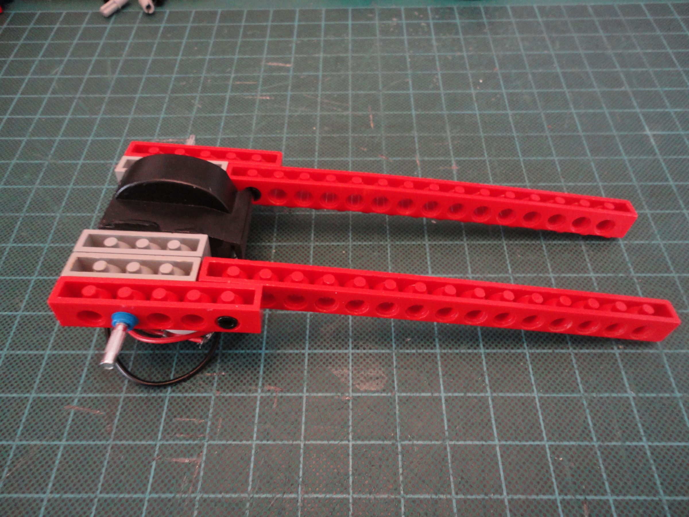 Wireless Lego Race Car : 13 Steps (with Pictures) - Instructables