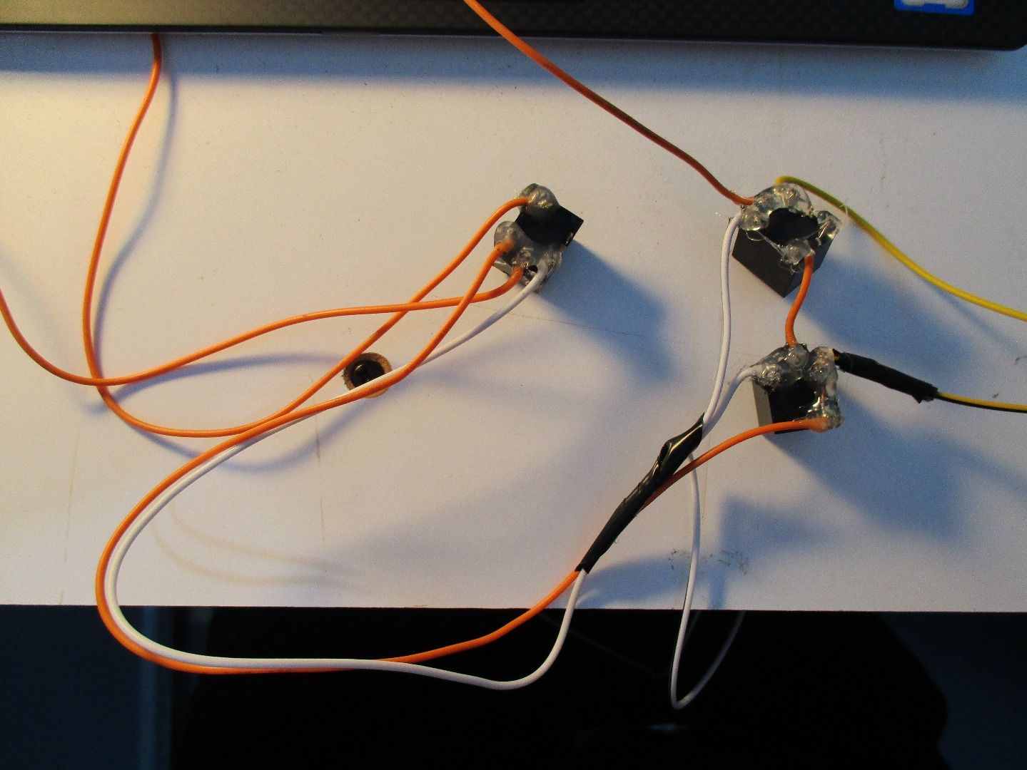 Latching / Locking Relay Circuit : 4 Steps - Instructables