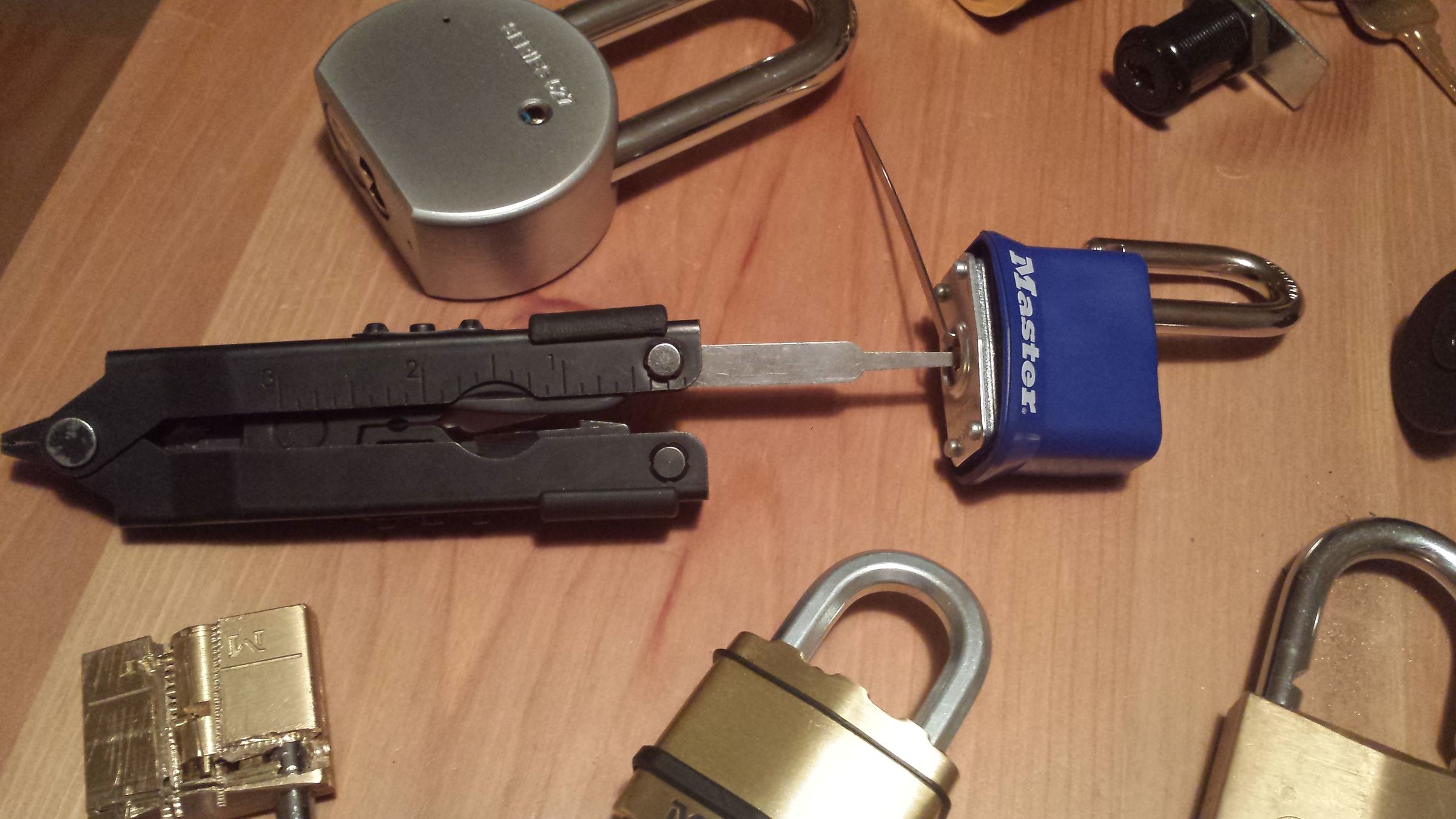 Gerber Multi-Tool "Covert Entry" Tool Mod : 6 Steps (with Pictures ...