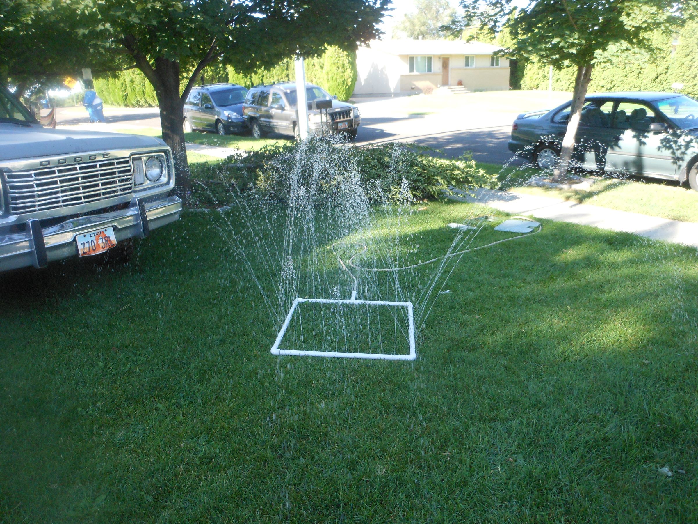 How to Make a "Run Through the Sprinkler" Sprinkler : 11 Steps (with ...