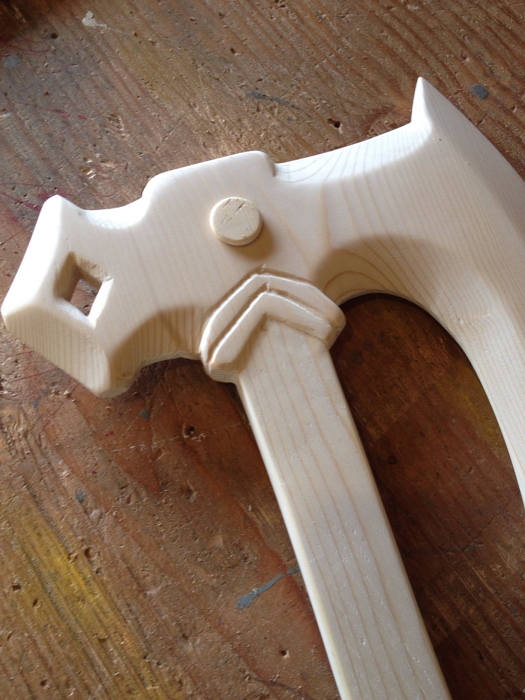 Skyrim Wood Carved Weapons : 5 Steps (with Pictures) - Instructables