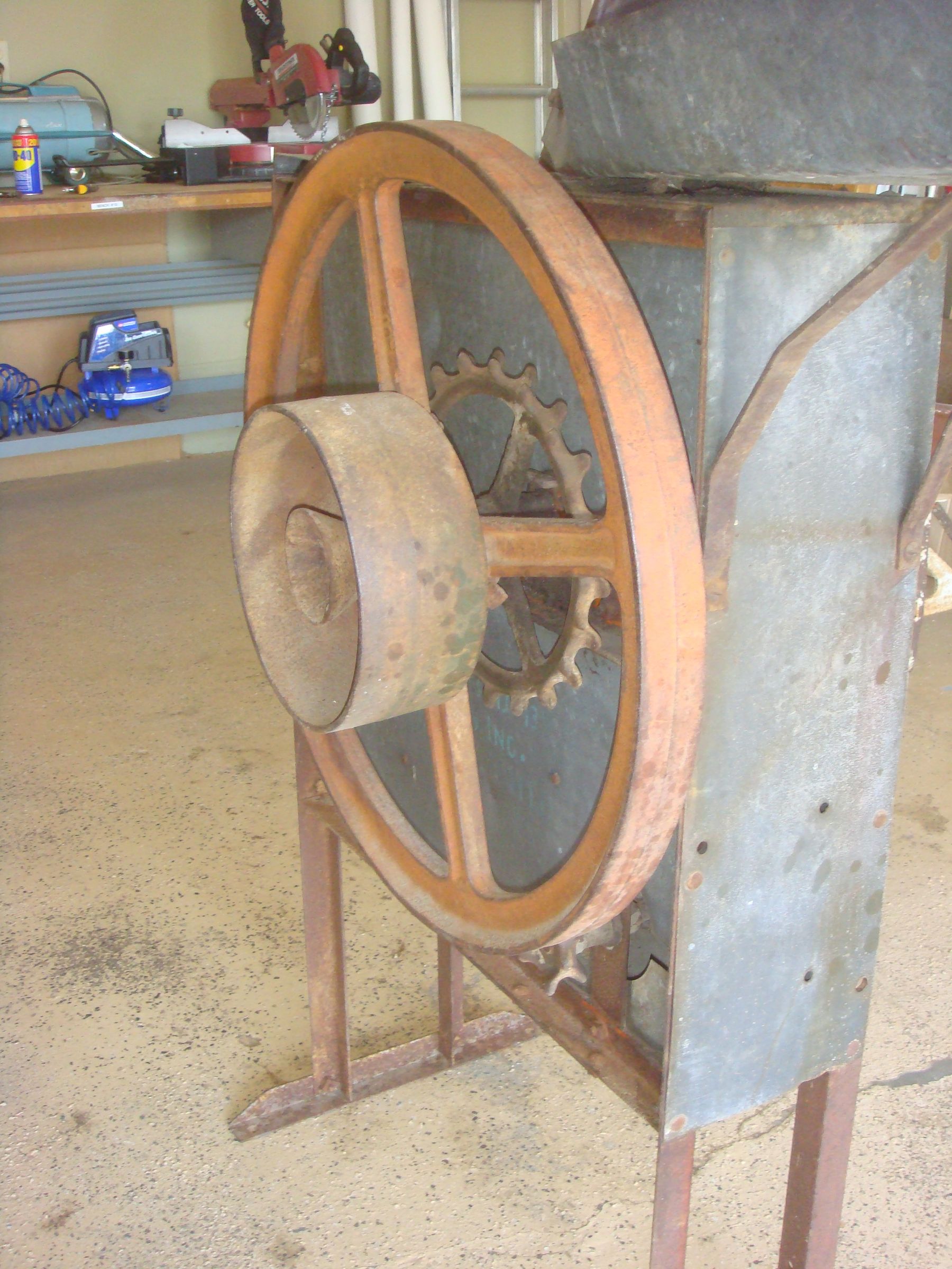 Reconditioning New Idea Corn Sheller : 8 Steps (with Pictures ...