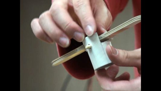 Desktop Seesaw : 8 Steps - Instructables