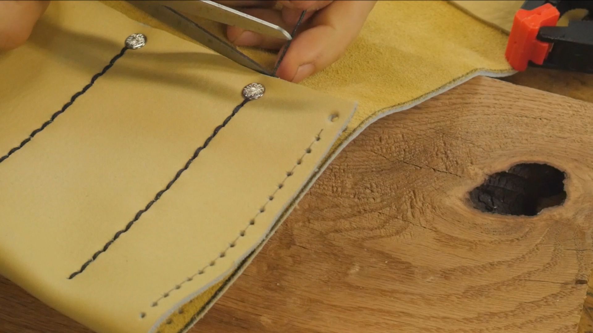 Make a Leather Tool Roll : 6 Steps (with Pictures) - Instructables