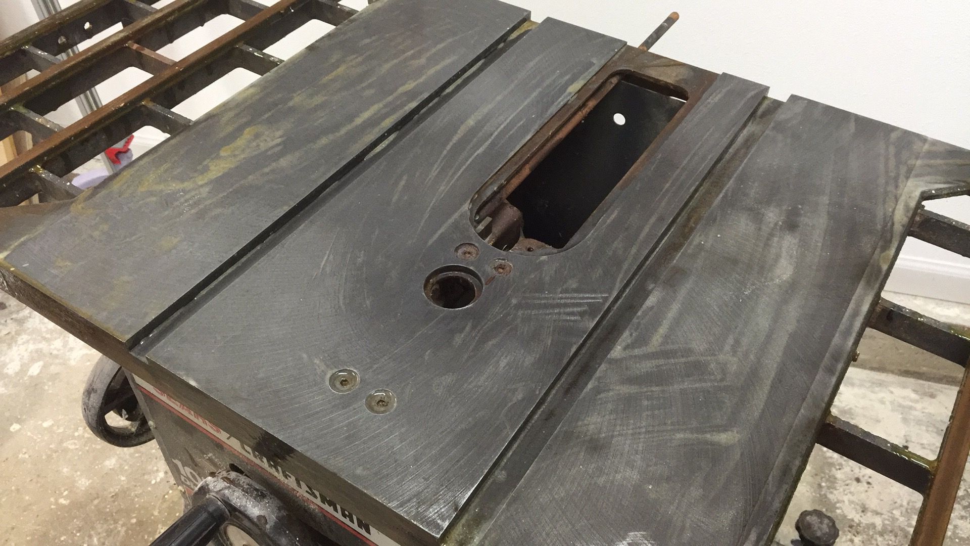 De-Rust Your Old Table Saw : 6 Steps (with Pictures) - Instructables