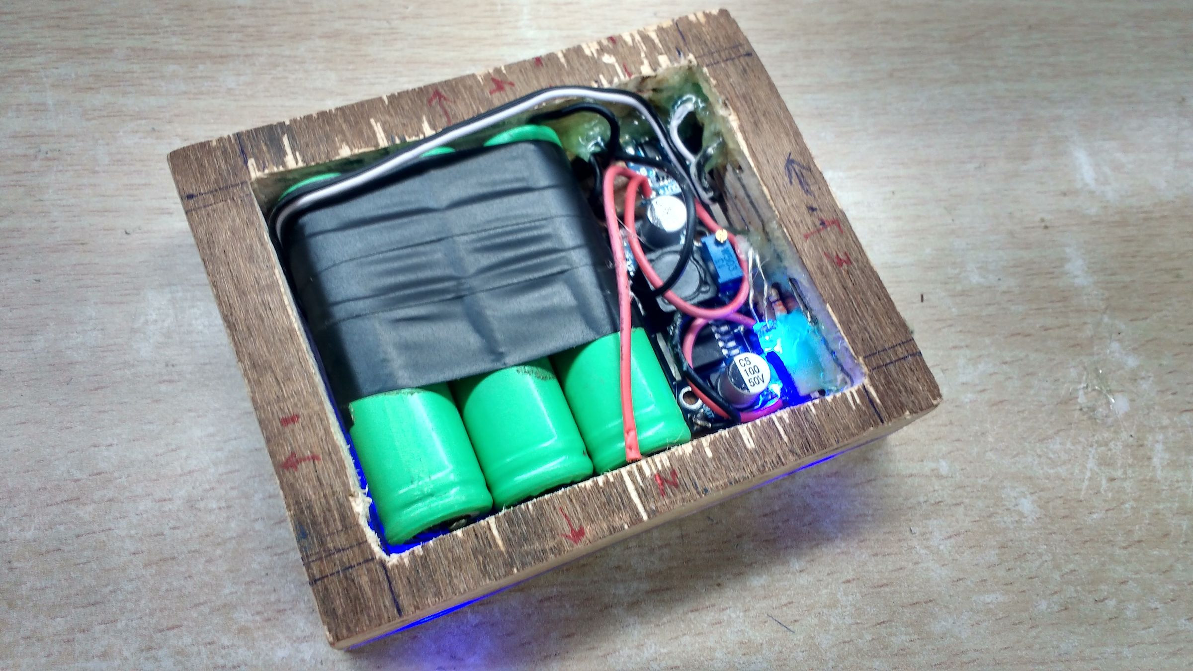 How to Make Power Bank on Your Own Easily : 7 Steps (with Pictures ...