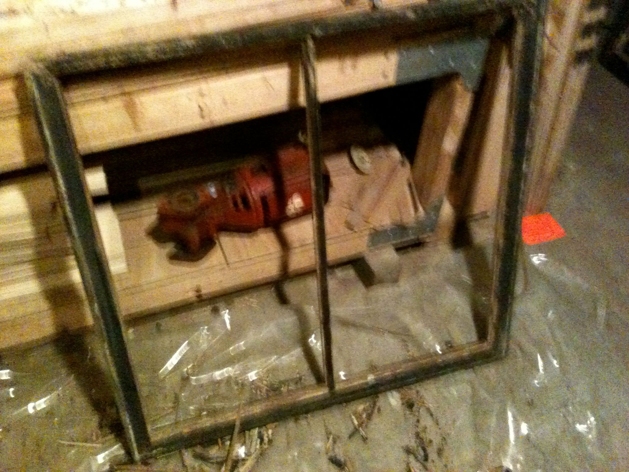 How to Remove Glass From an Old Window in One Piece. : 5 Steps ...