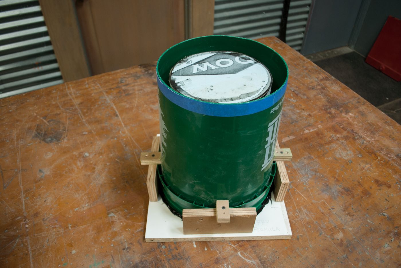 DIY CONCRETE:: 5 Gallon Stool : 7 Steps (with Pictures) - Instructables