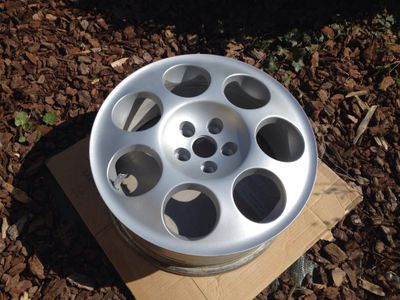 How to Refurbish Car Rims : 10 Steps (with Pictures) - Instructables