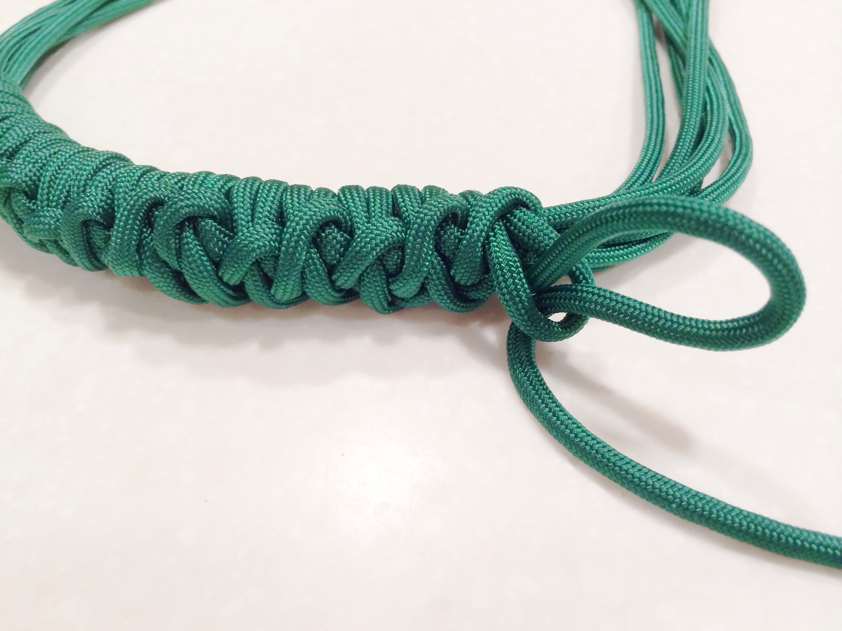 Paracord Storage - Tangle Free! : 4 Steps (with Pictures) - Instructables