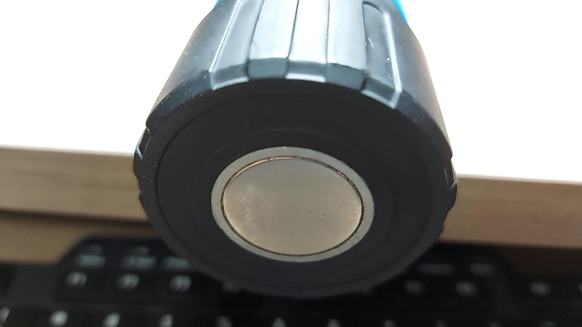 Convert a Flashlight From AA to Lithium Batteries : 7 Steps (with ...