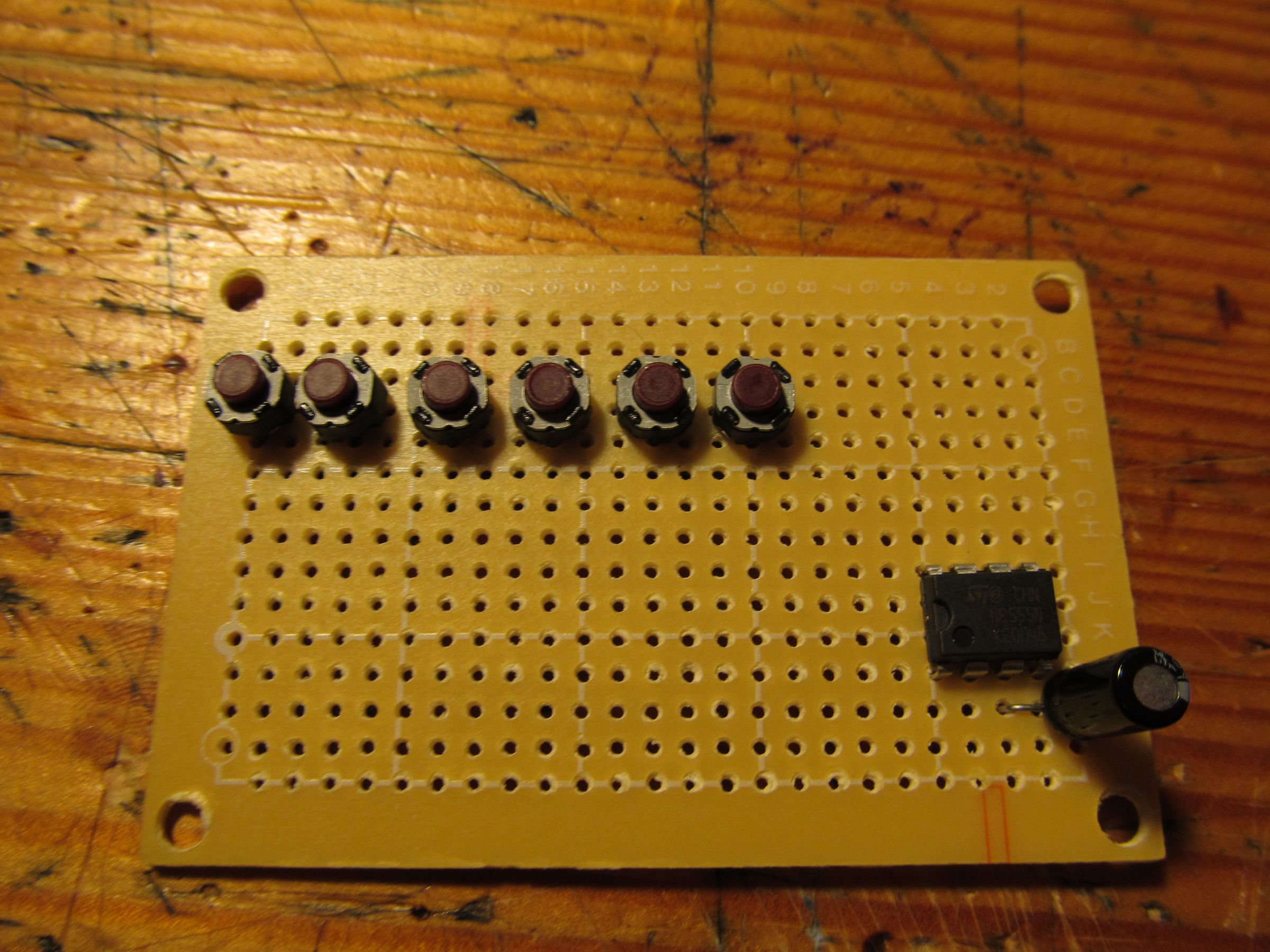How to Make an Electronic Piano With a 555 IC : 16 Steps - Instructables