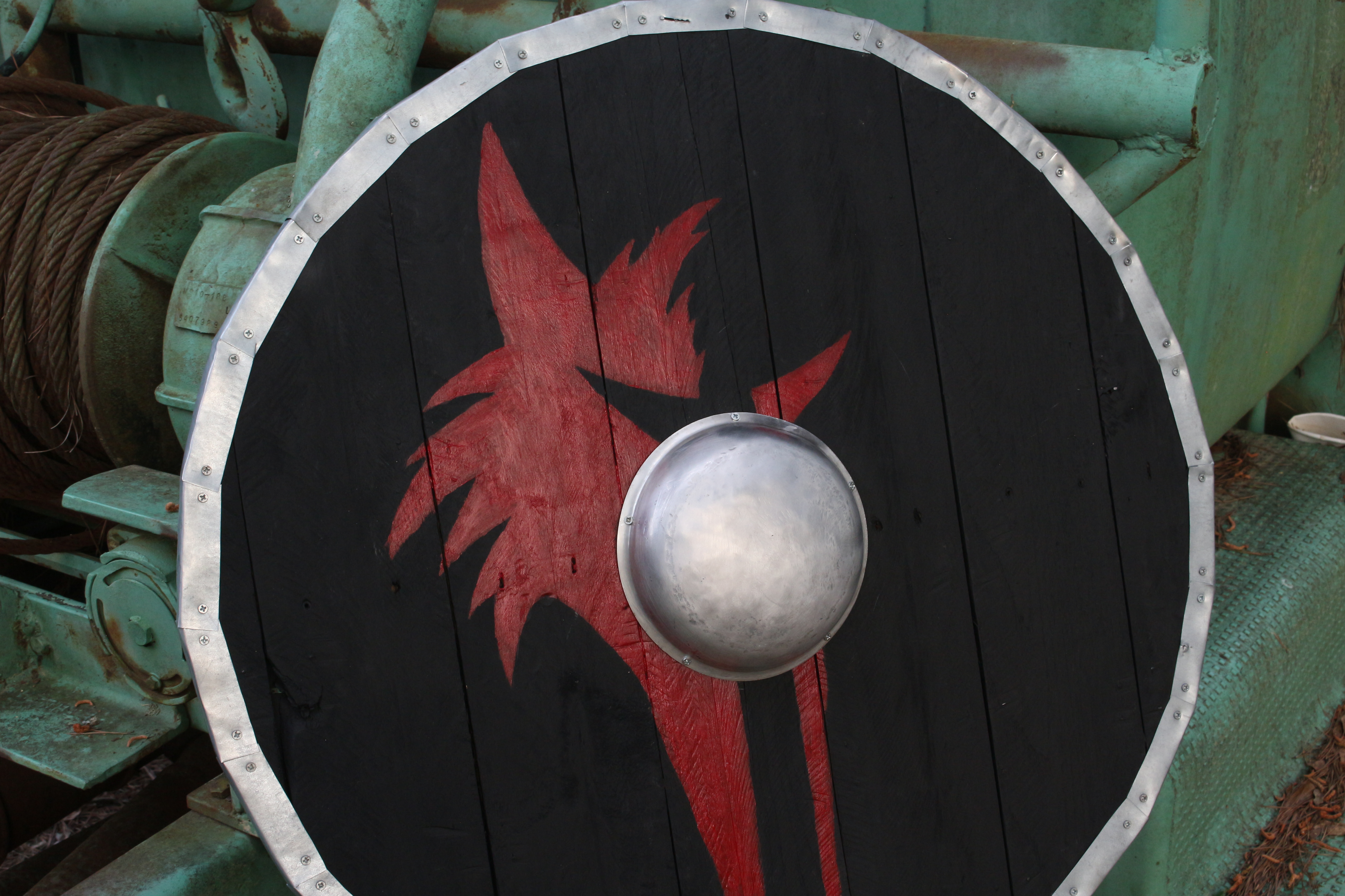 Pallet Wood Viking Shield (Make It Medieval-Ish) : 22 Steps (with ...
