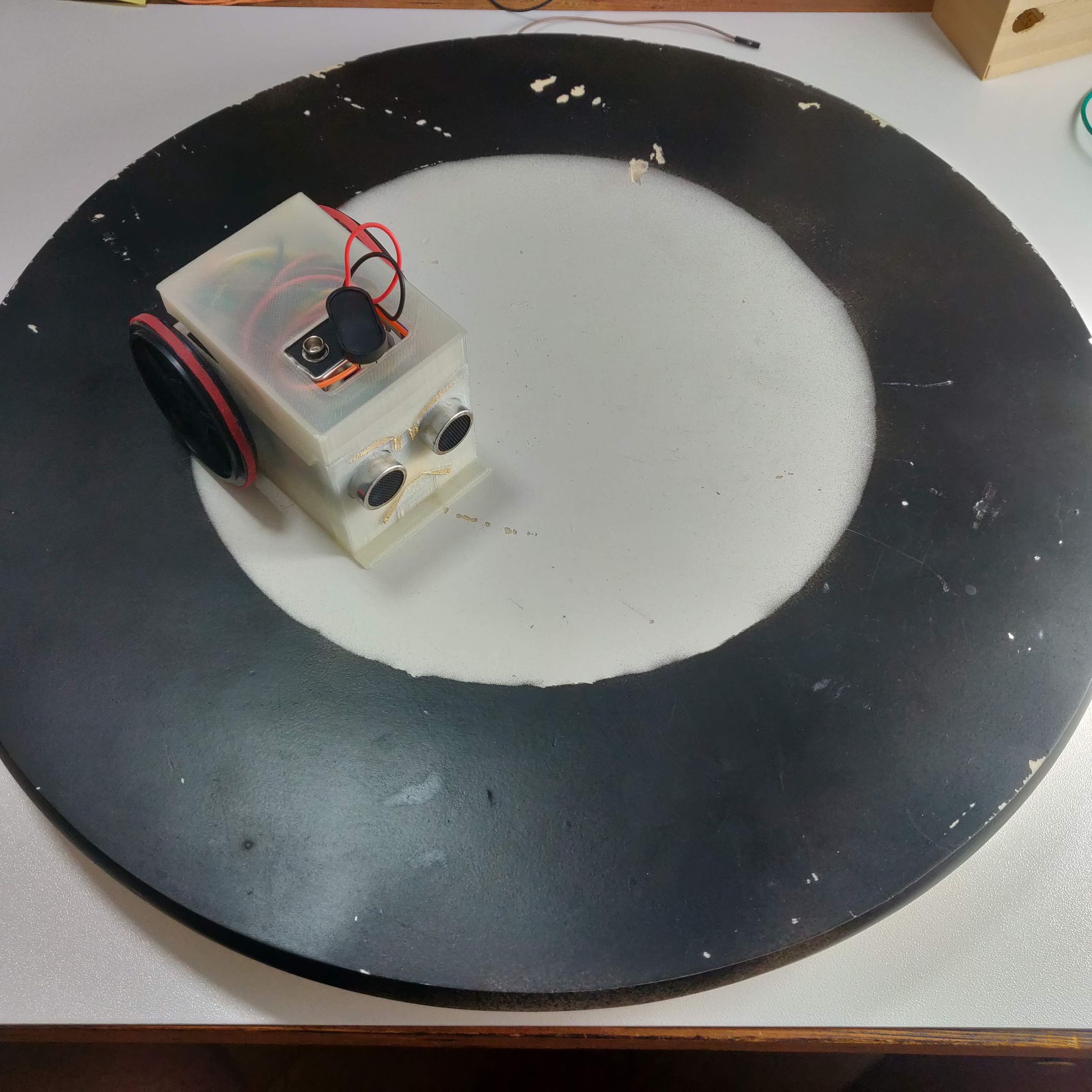 Super Simple Sumo Bot : 6 Steps - Instructables