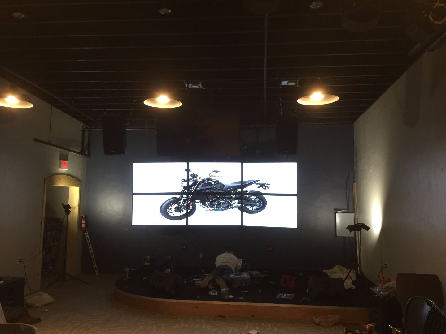 6 Screen TV Wall : 5 Steps - Instructables