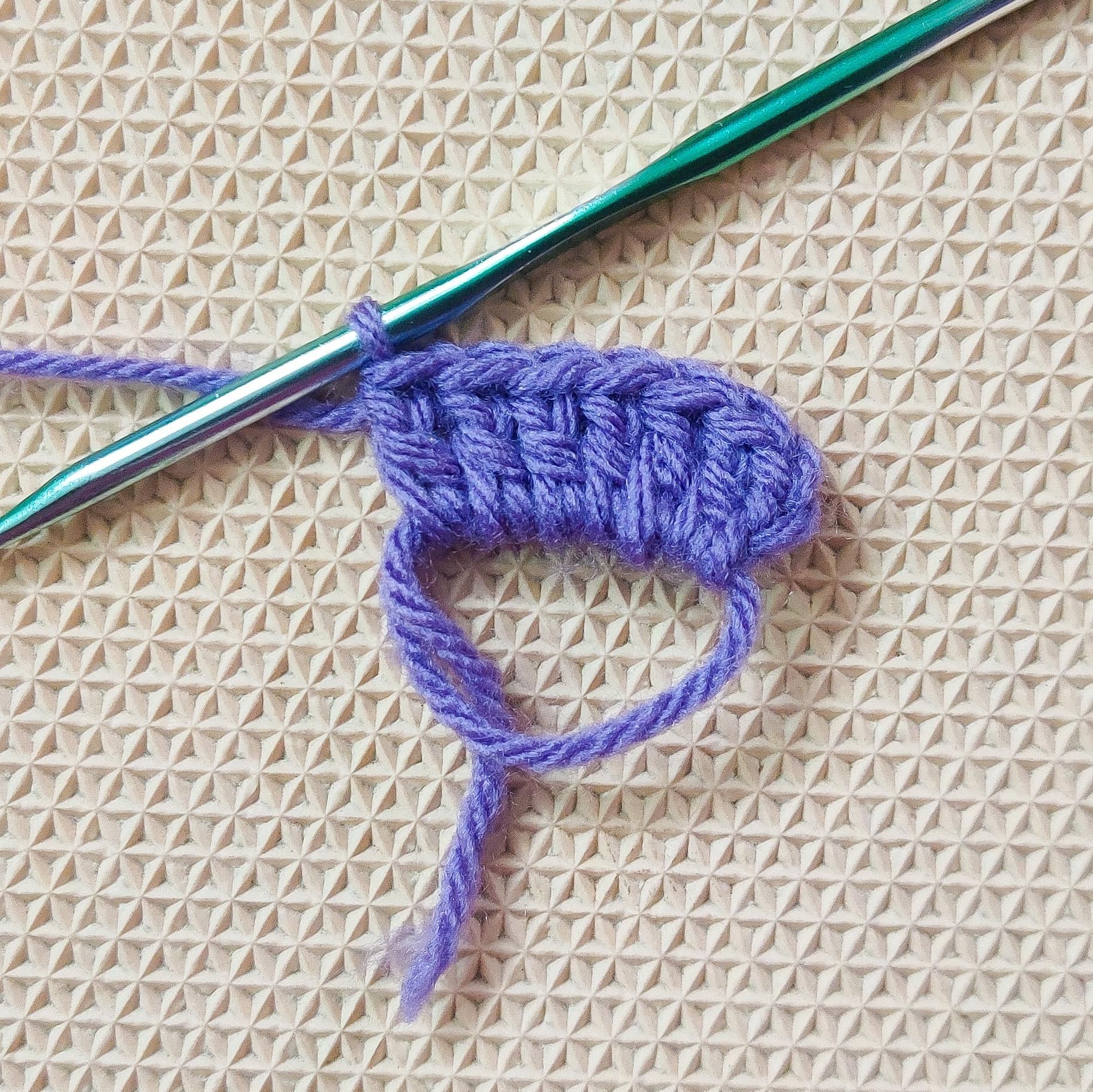 Crochet Seamless Spiral Circle With Raised Ridges : 7 Steps (with ...