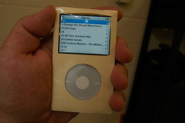 ICheapo IPod Case : 20 Steps - Instructables