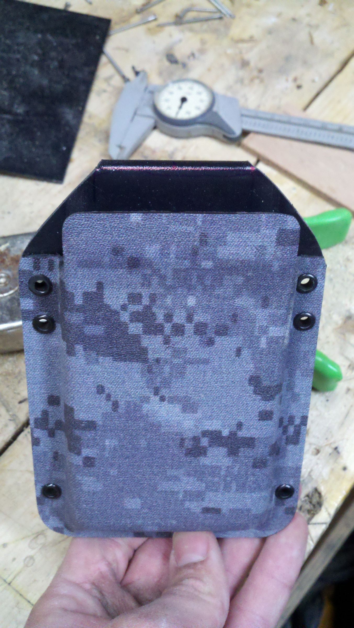 kydex droid case DIY Project - Step-by-Step DIY Project | FindingDIY