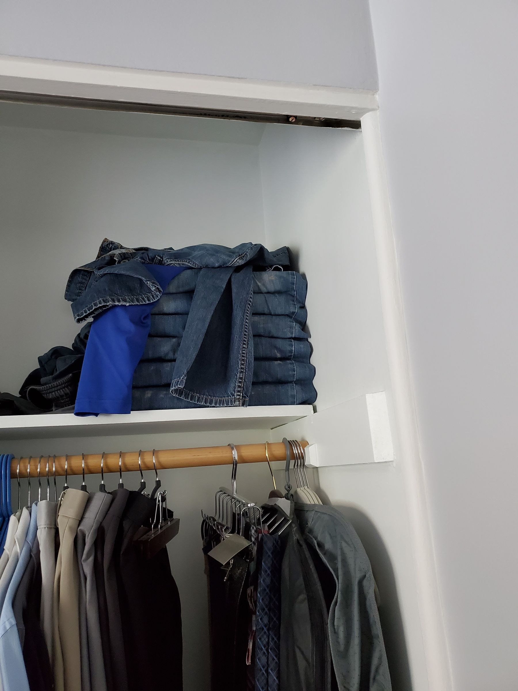Folded Clothes Hidden Compartment : 6 Steps (with Pictures) - Instructables