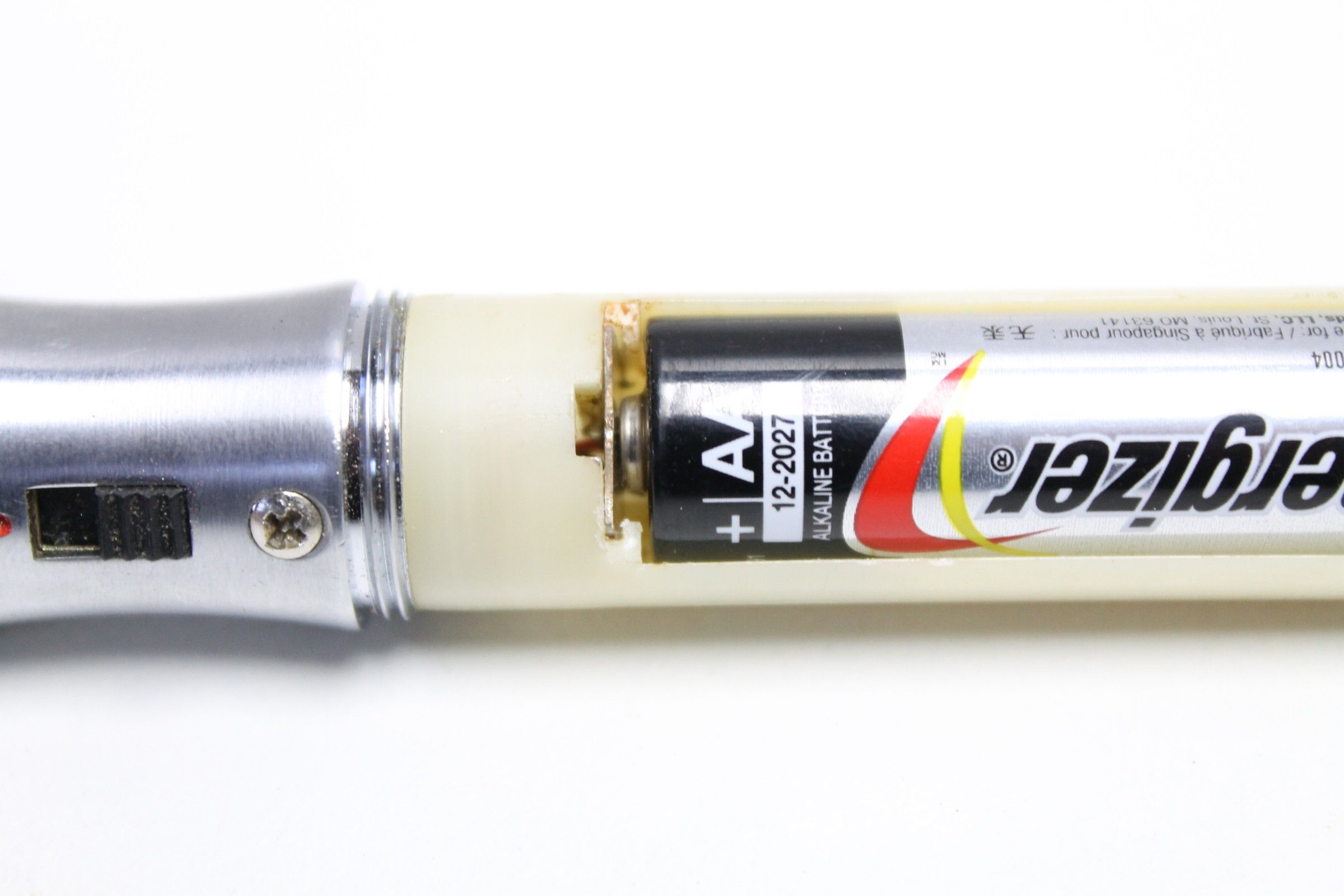 How to Fix Corroded Battery Terminals : 12 Steps (with Pictures ...