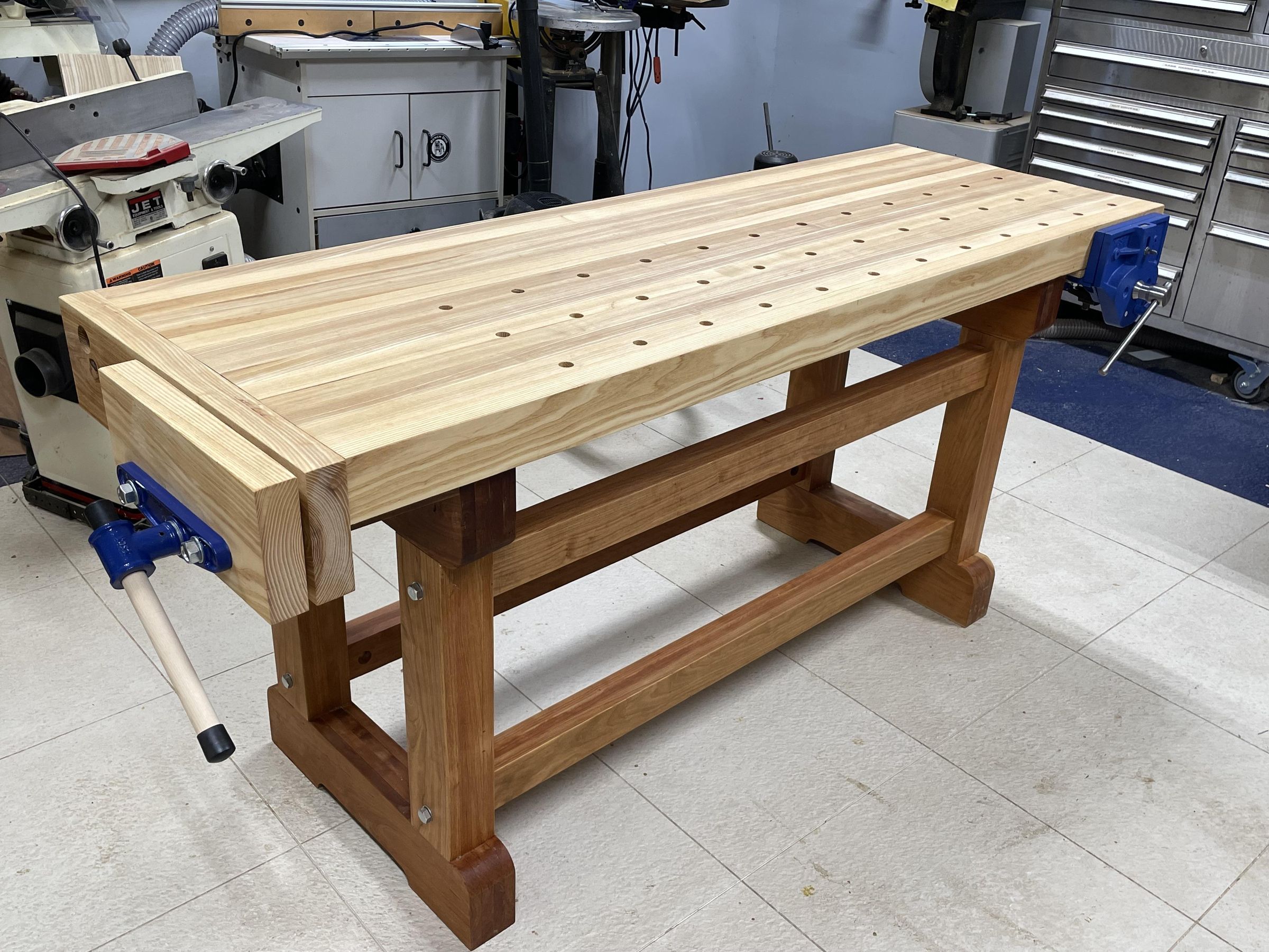 An Upgraded Woodworking Bench : 16 Steps (with Pictures) - Instructables