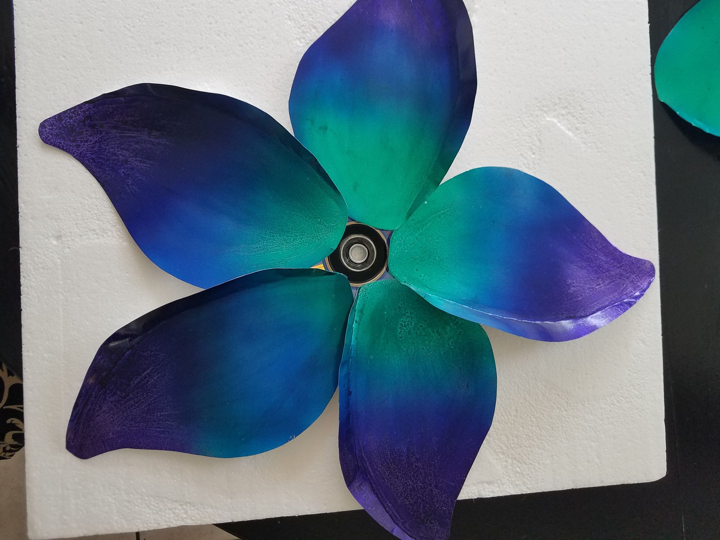 Flower Garden Spinner : 8 Steps (with Pictures) - Instructables